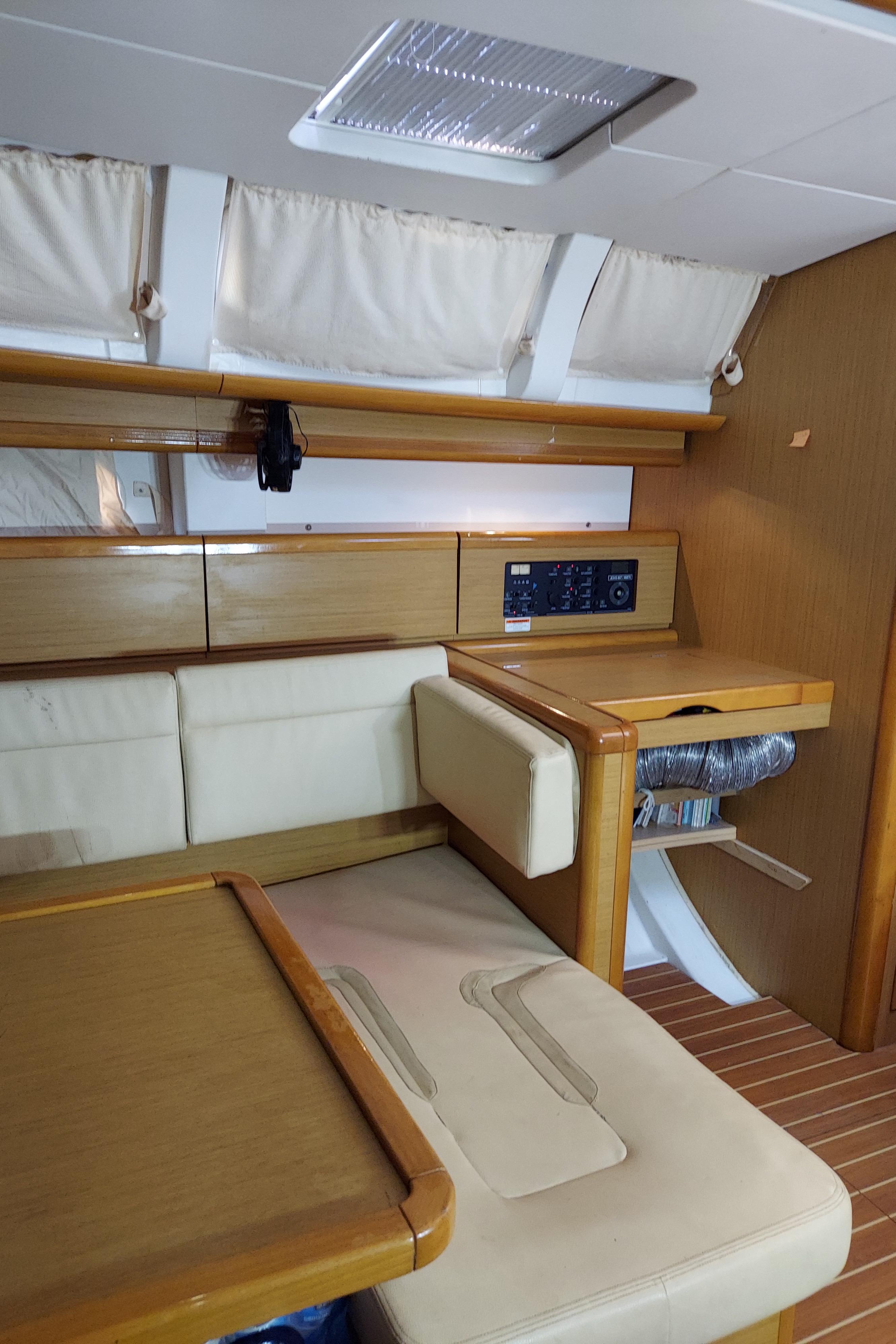 2011 Jeanneau Sun Odyssey 44i Racer/Cruiser for sale - YachtWorld