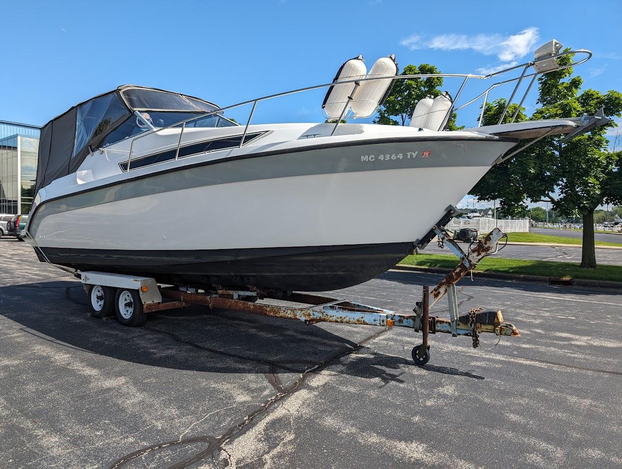 1990 Carver 2557 Monetgo Express Cruiser for sale - YachtWorld