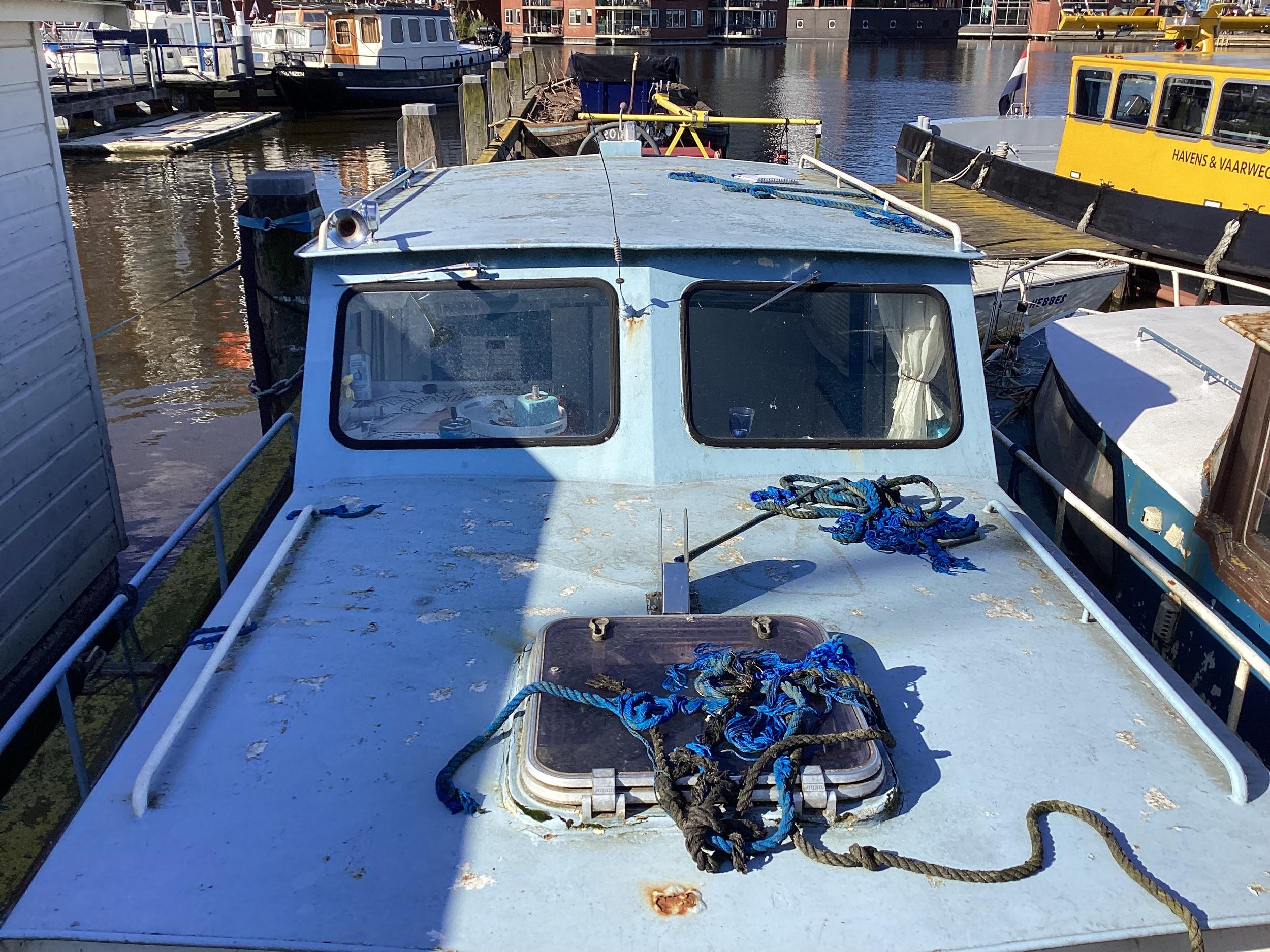 Used Motorboot 800 - iNautia