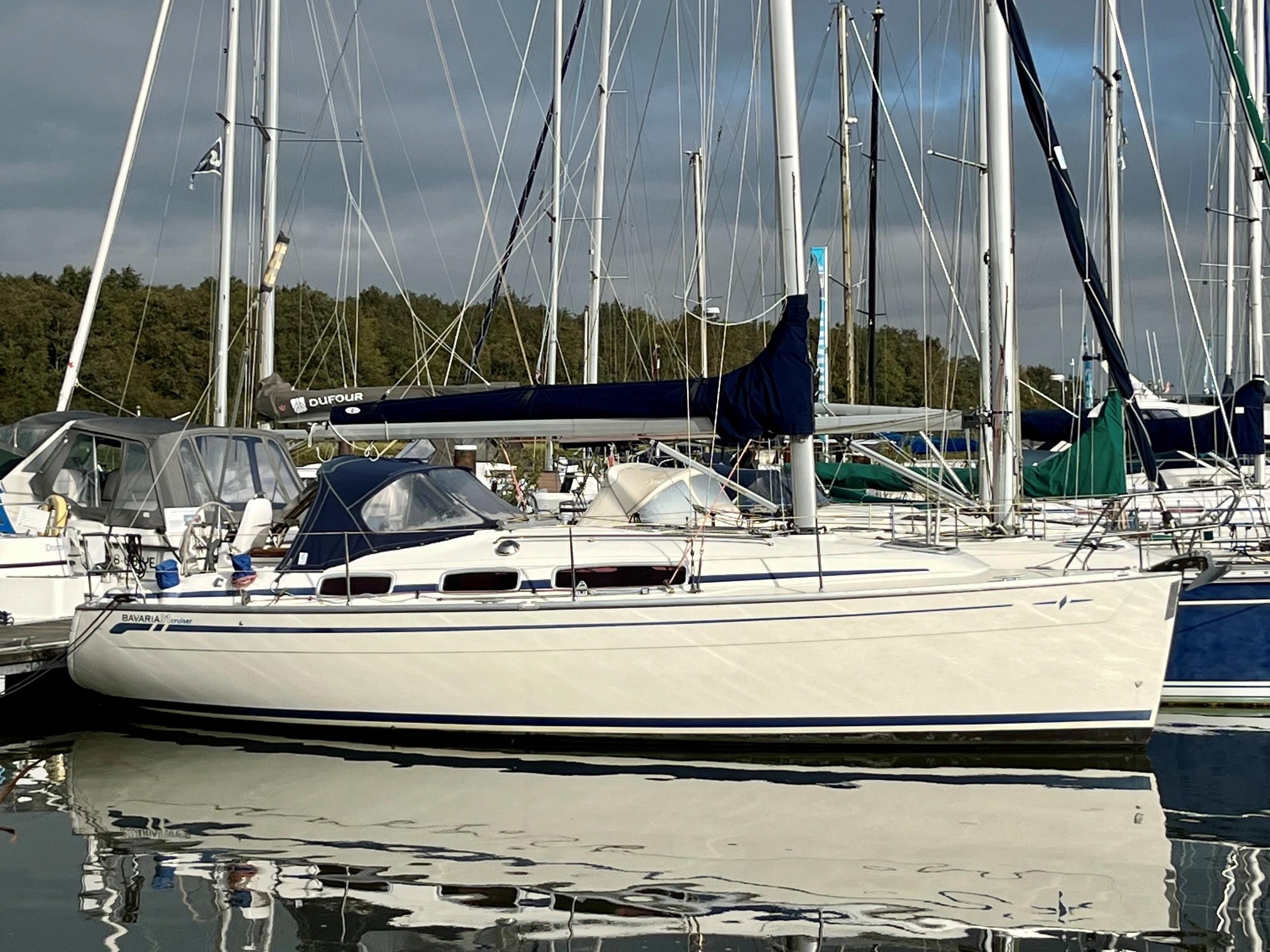 Used 2007 Bavaria 31 Cruiser | YachtFocus