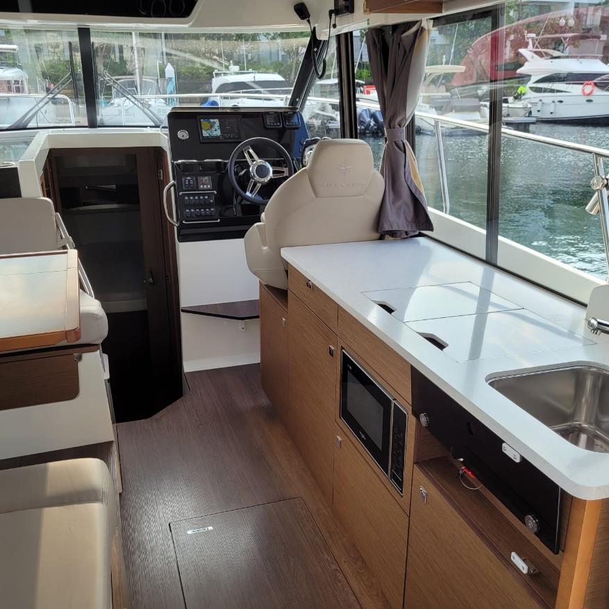 2021 Jeanneau 1095 Merry Fisher FLY Flybridge boten te koop- YachtWorld