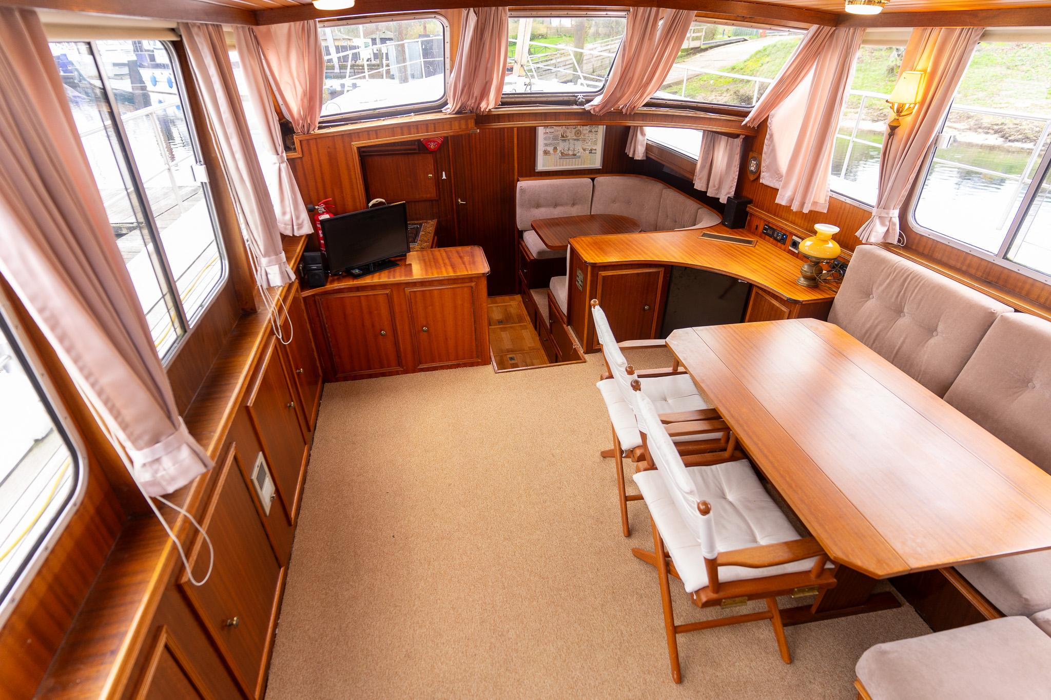 Tweedehands 1980 Valkkruiser 1360 Alem, Nederland 89,500 € | Botentekoop