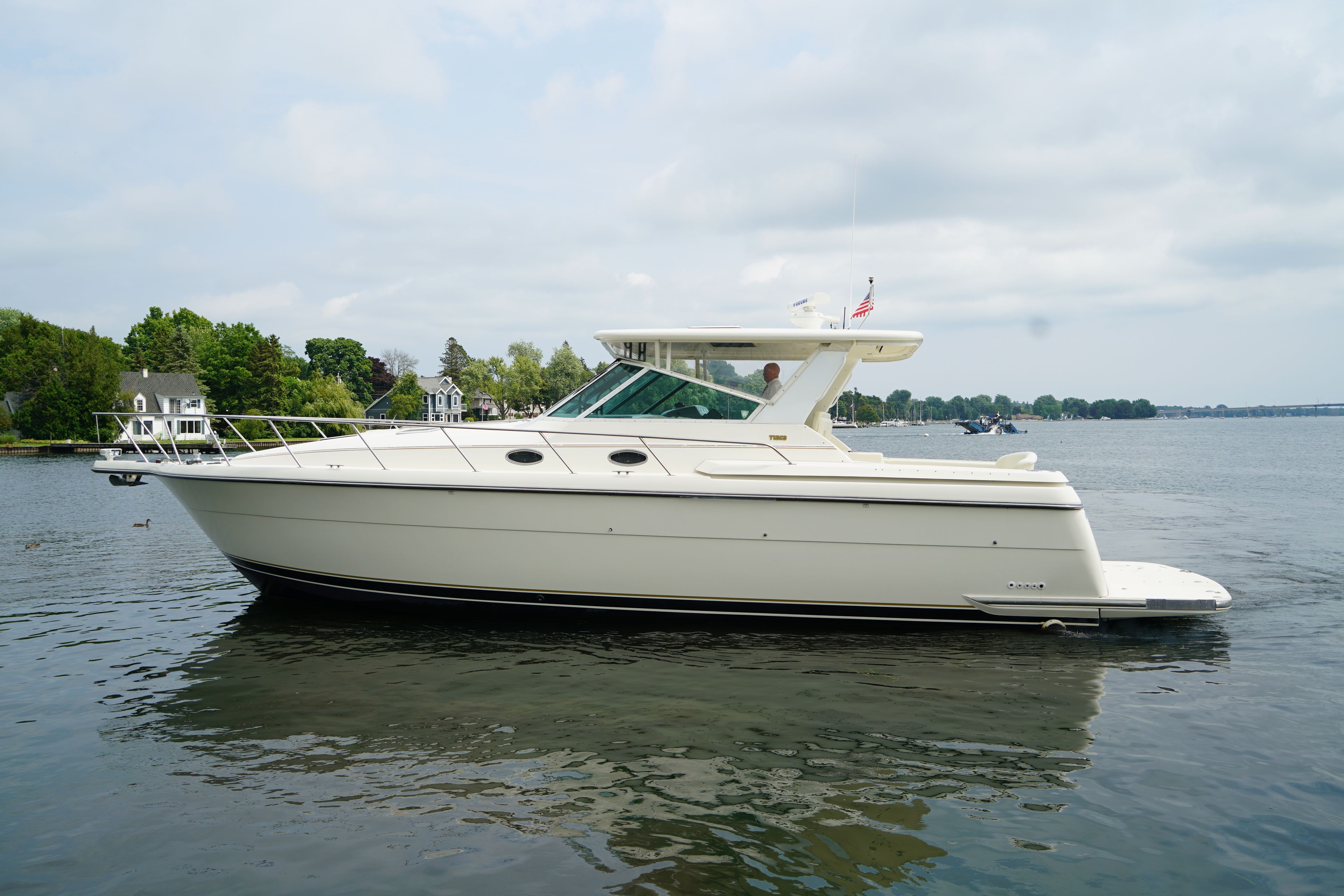1996 Tiara Yachts 4000 Express - Weber Yachts