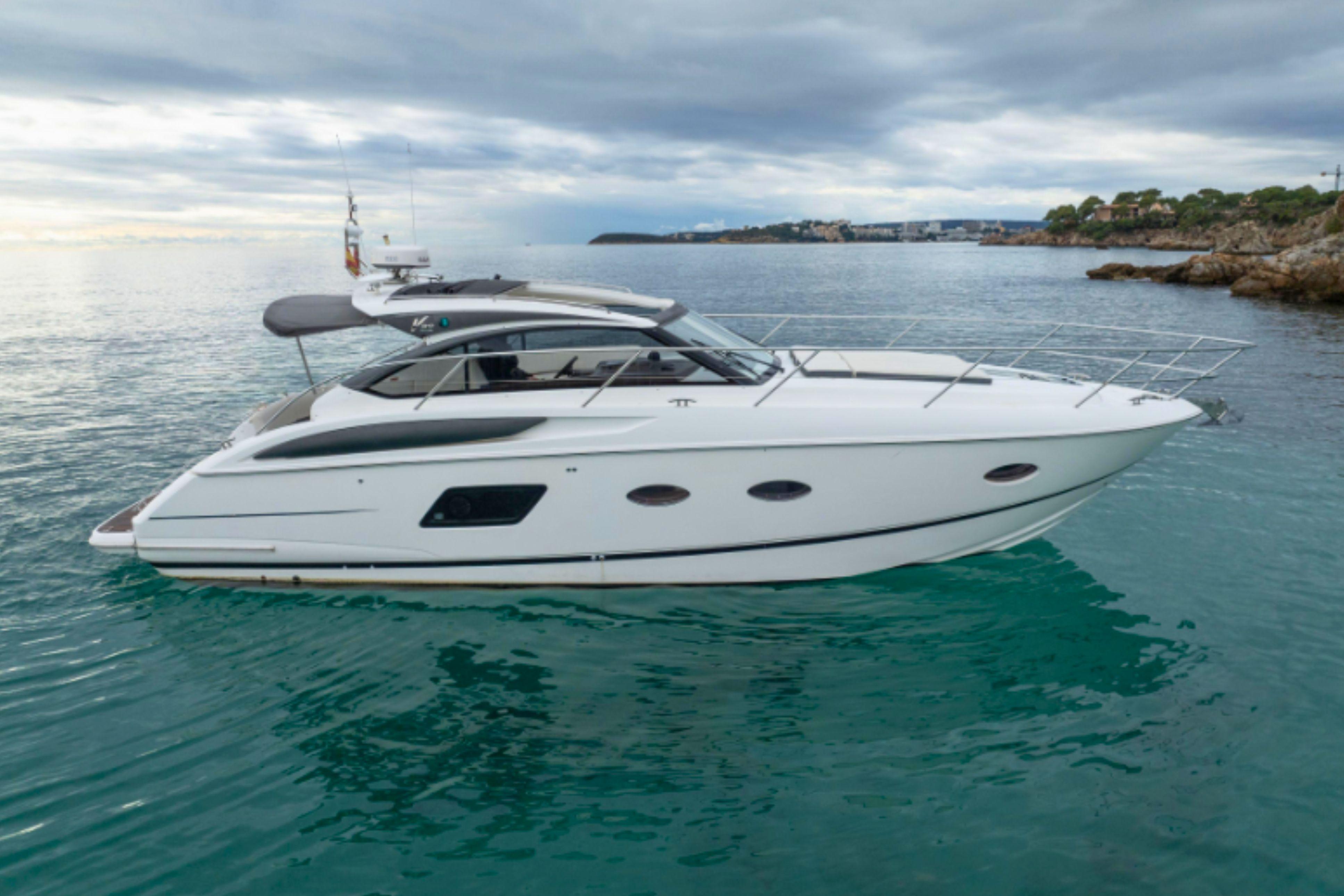 Used 2015 Princess V39 | YachtFocus