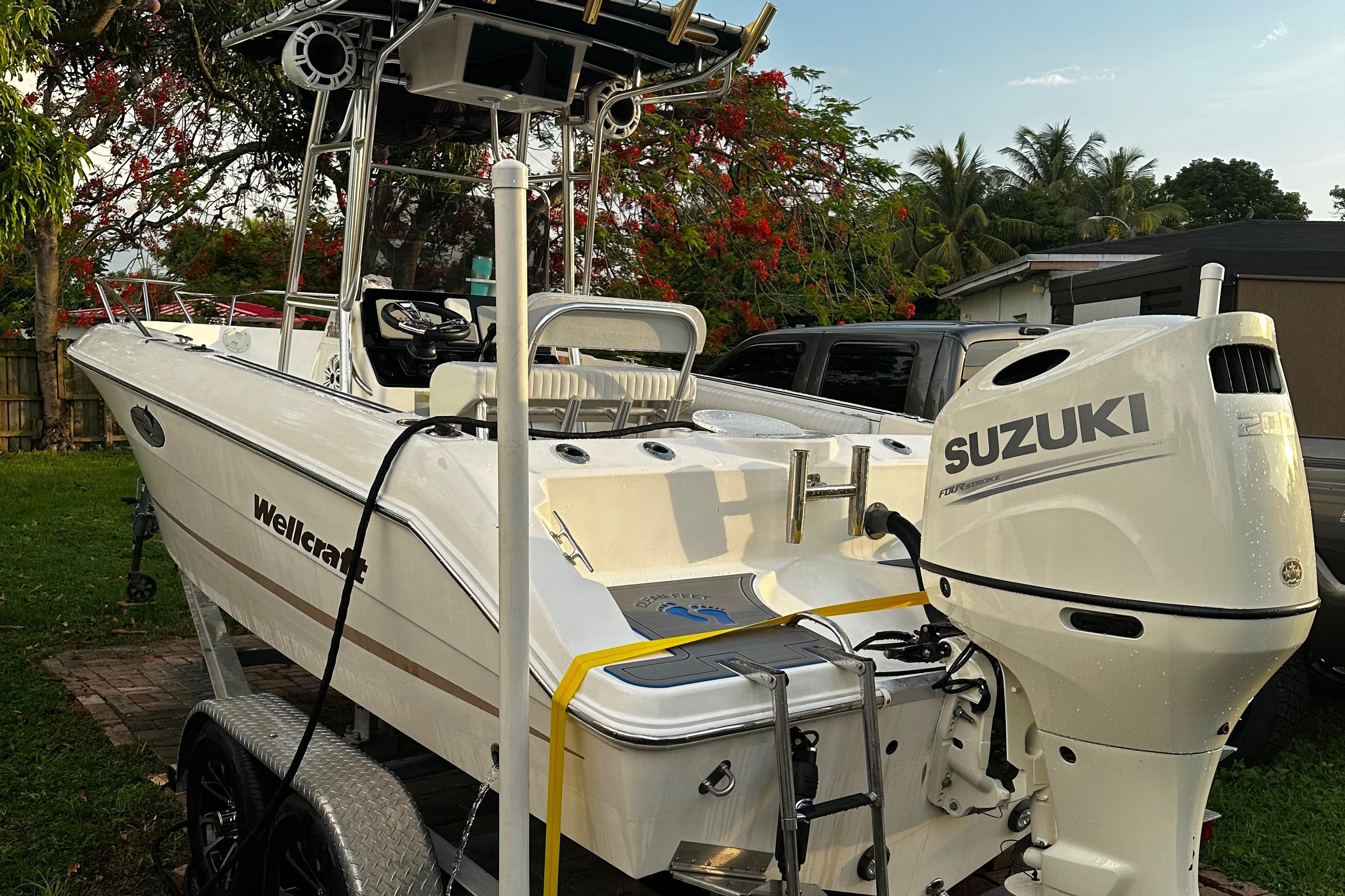 2001 Wellcraft 210 Fisherman Saltwater Fishing for sale - YachtWorld