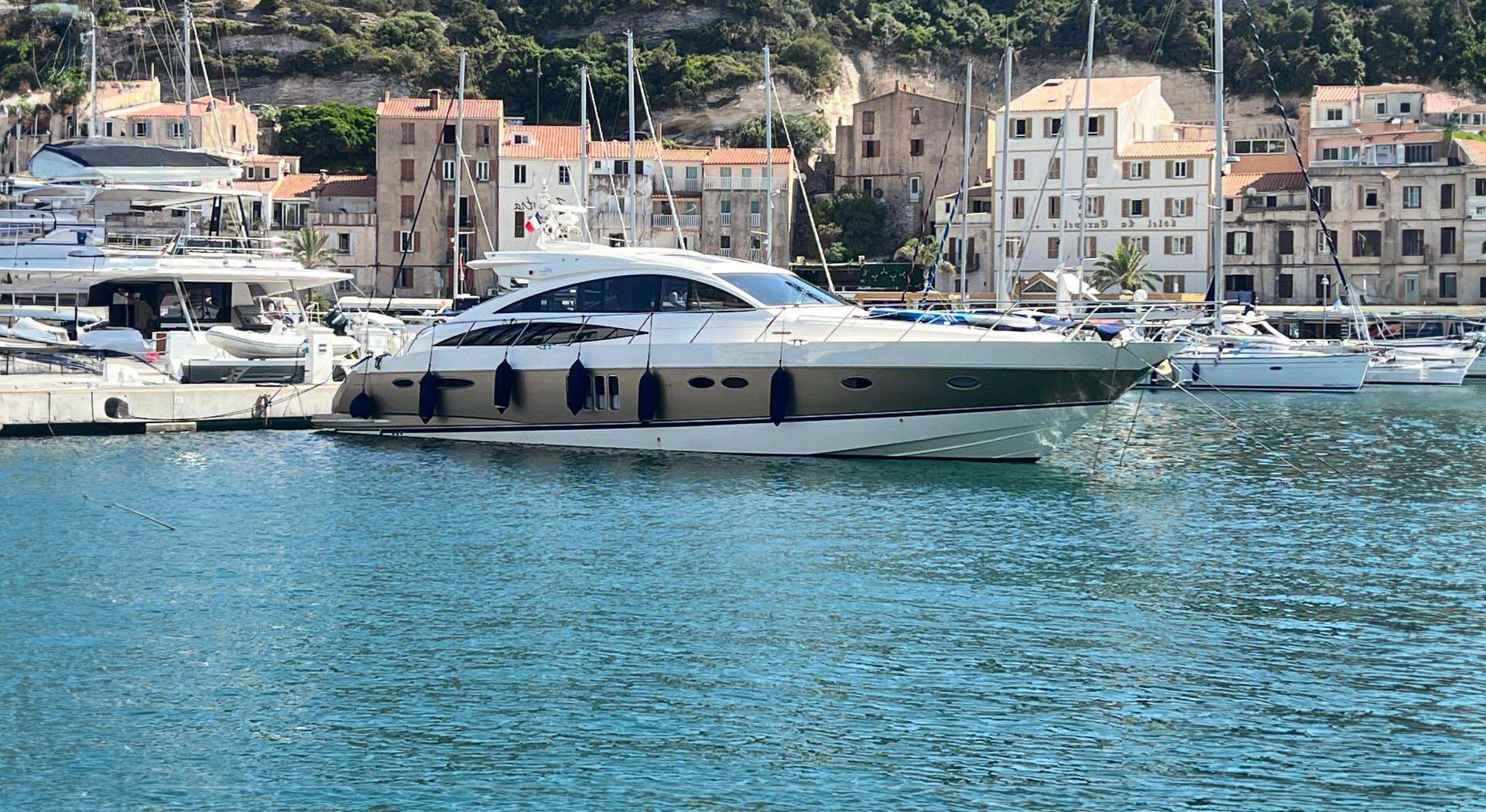 Princess V65 Usado en Alpes-Maritimes ( 06 ) - Cosas de Barcos
