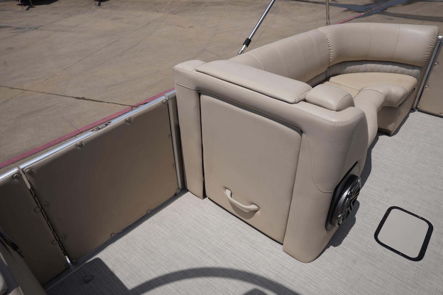 2017 Harris GRAND MARINER (TWIN ENGINE) Pontoon for sale - YachtWorld