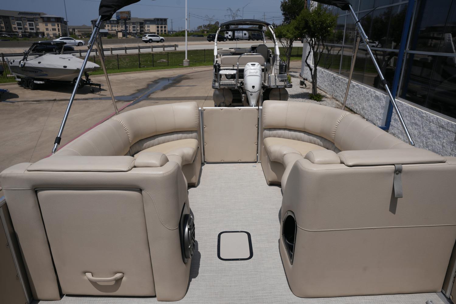 2017 Harris GRAND MARINER (TWIN ENGINE) Pontoon for sale - YachtWorld