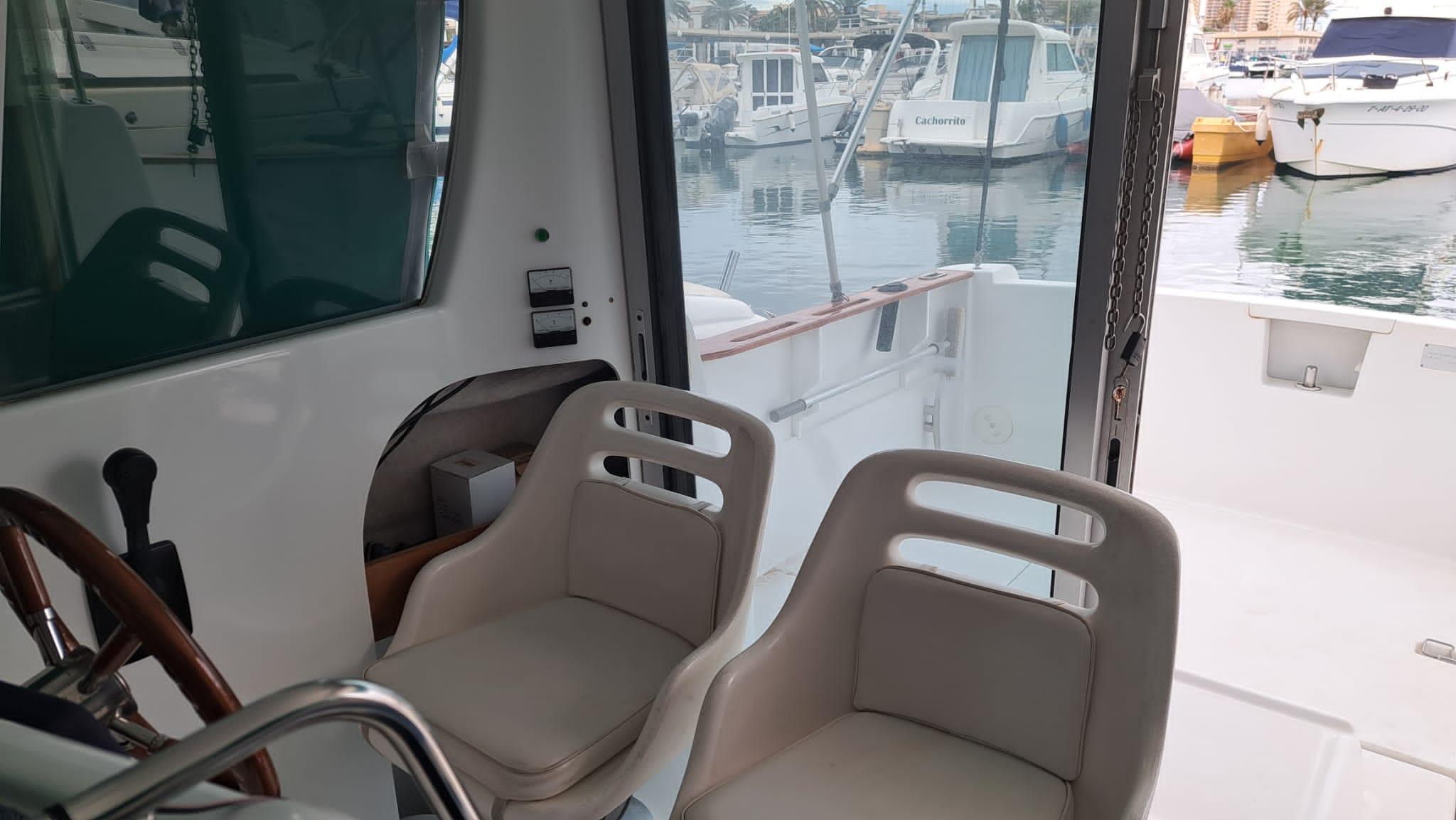 2005 Jeanneau Merry Fisher 695 Motor Yachts for sale - YachtWorld