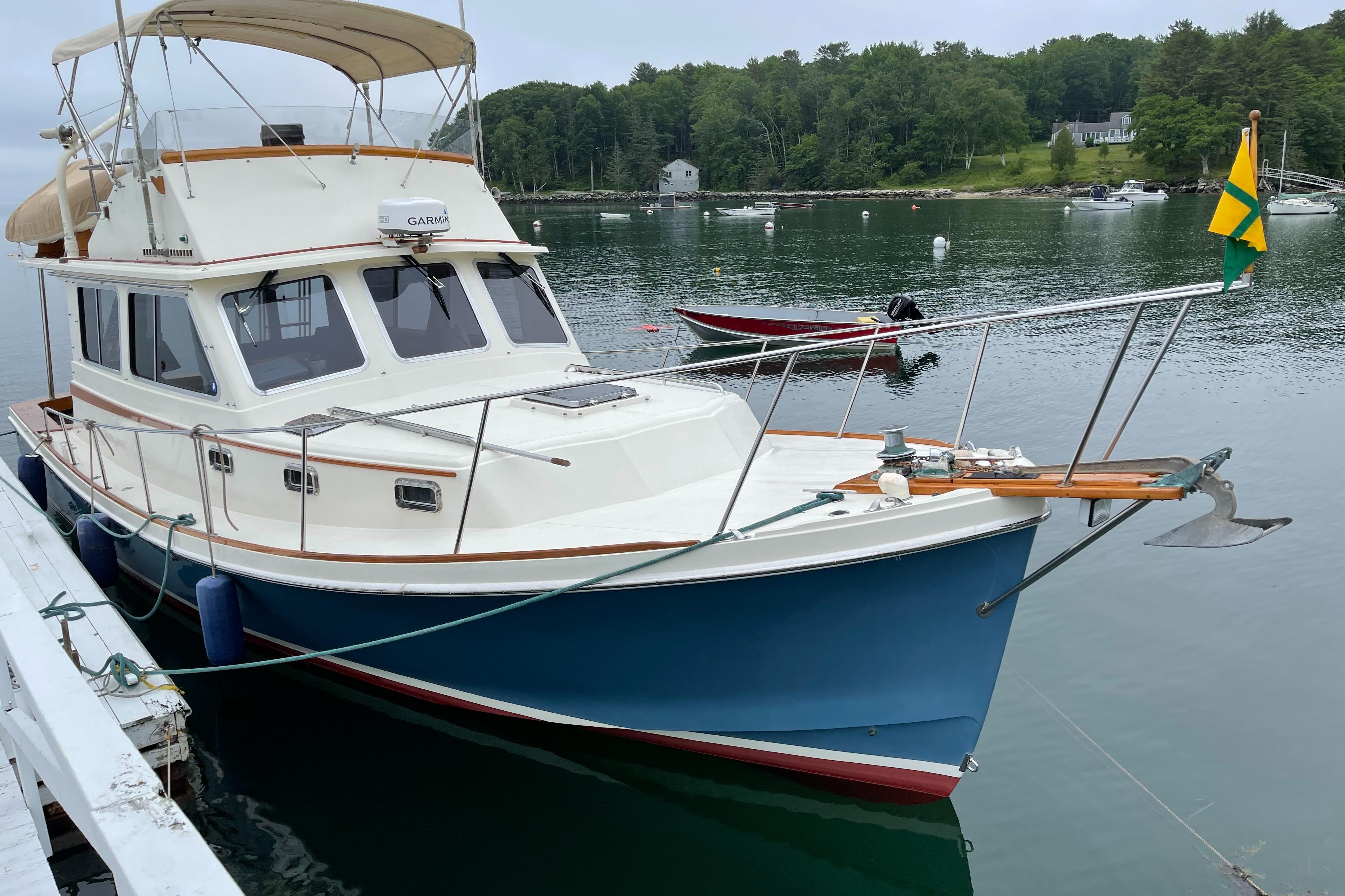 1990 Nauset Flybridge Cruiser With Extended Hardtop Downeast for sale ...