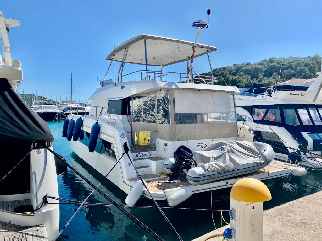 2021 Fountaine Pajot MY6 Power Catamaran for sale - YachtWorld