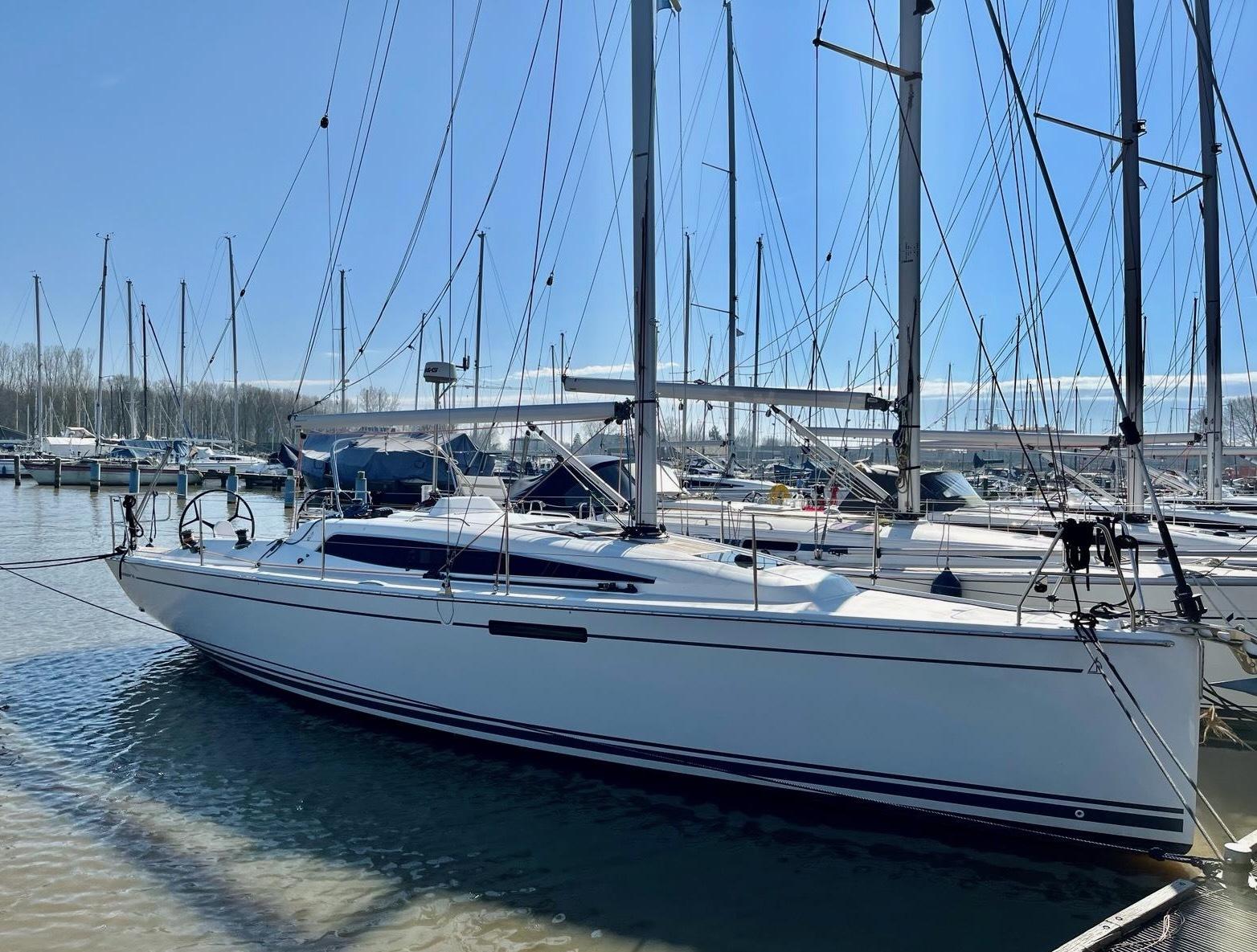 Used 2018 Dehler 34 | YachtFocus