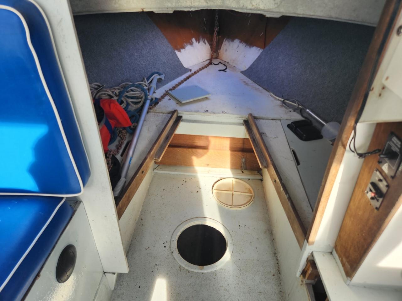 1988 Columbia 25 Pilothouse Pilothouse en venta - YachtWorld