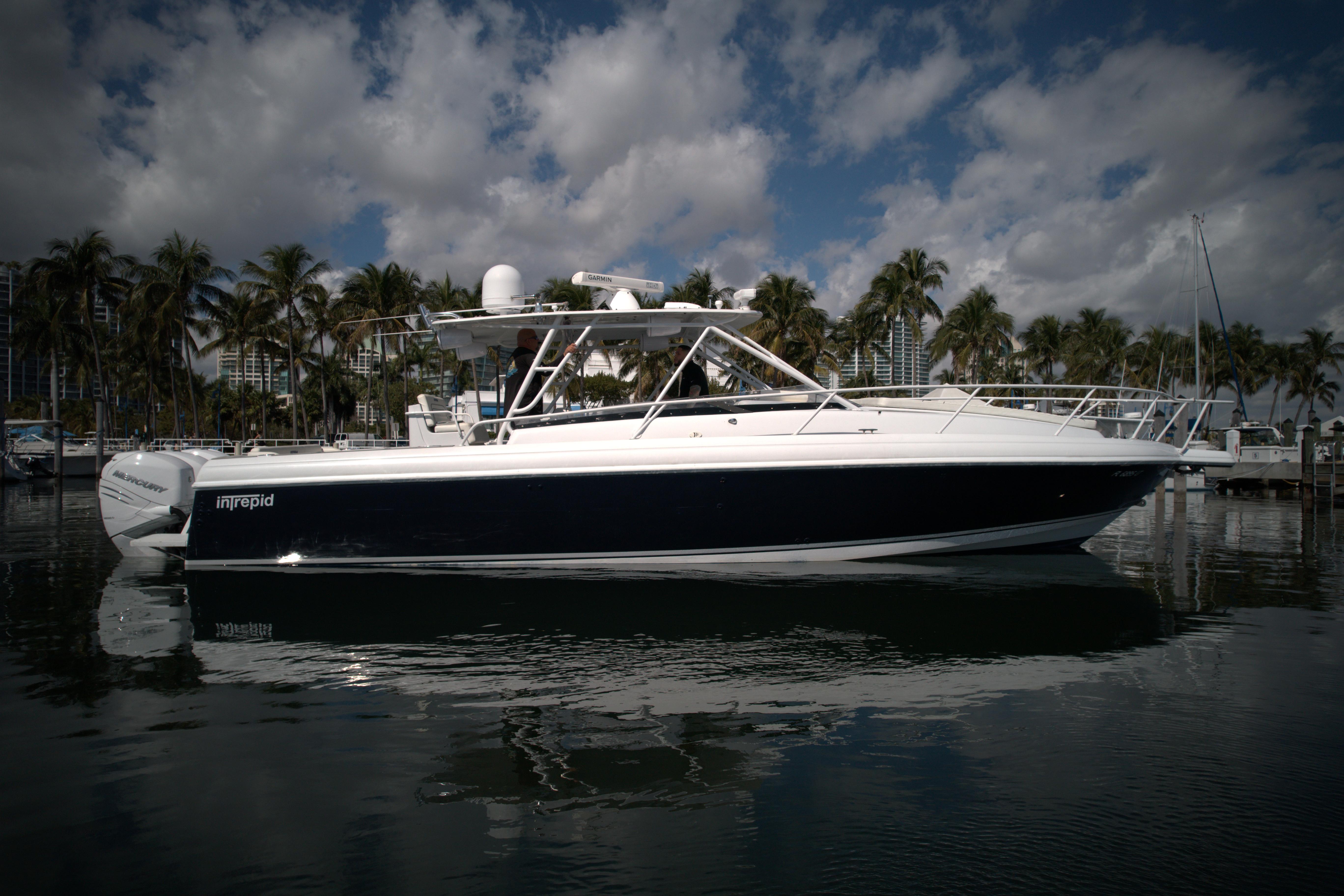 2002 Intrepid 377 Walkaround Cuddy Cuddy Cabin for sale - YachtWorld