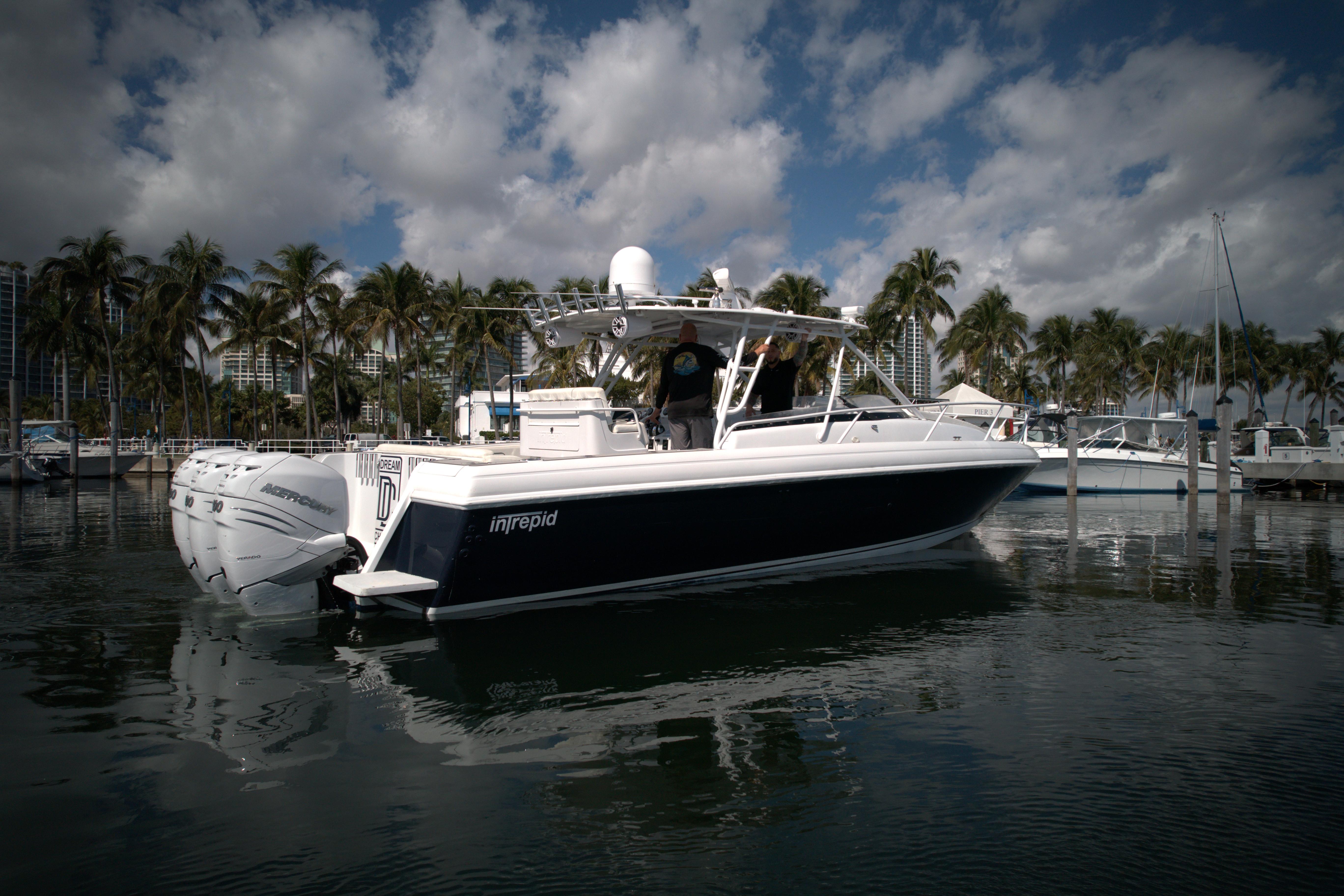 2002 Intrepid 377 Walkaround Cuddy Cuddy Cabin for sale - YachtWorld