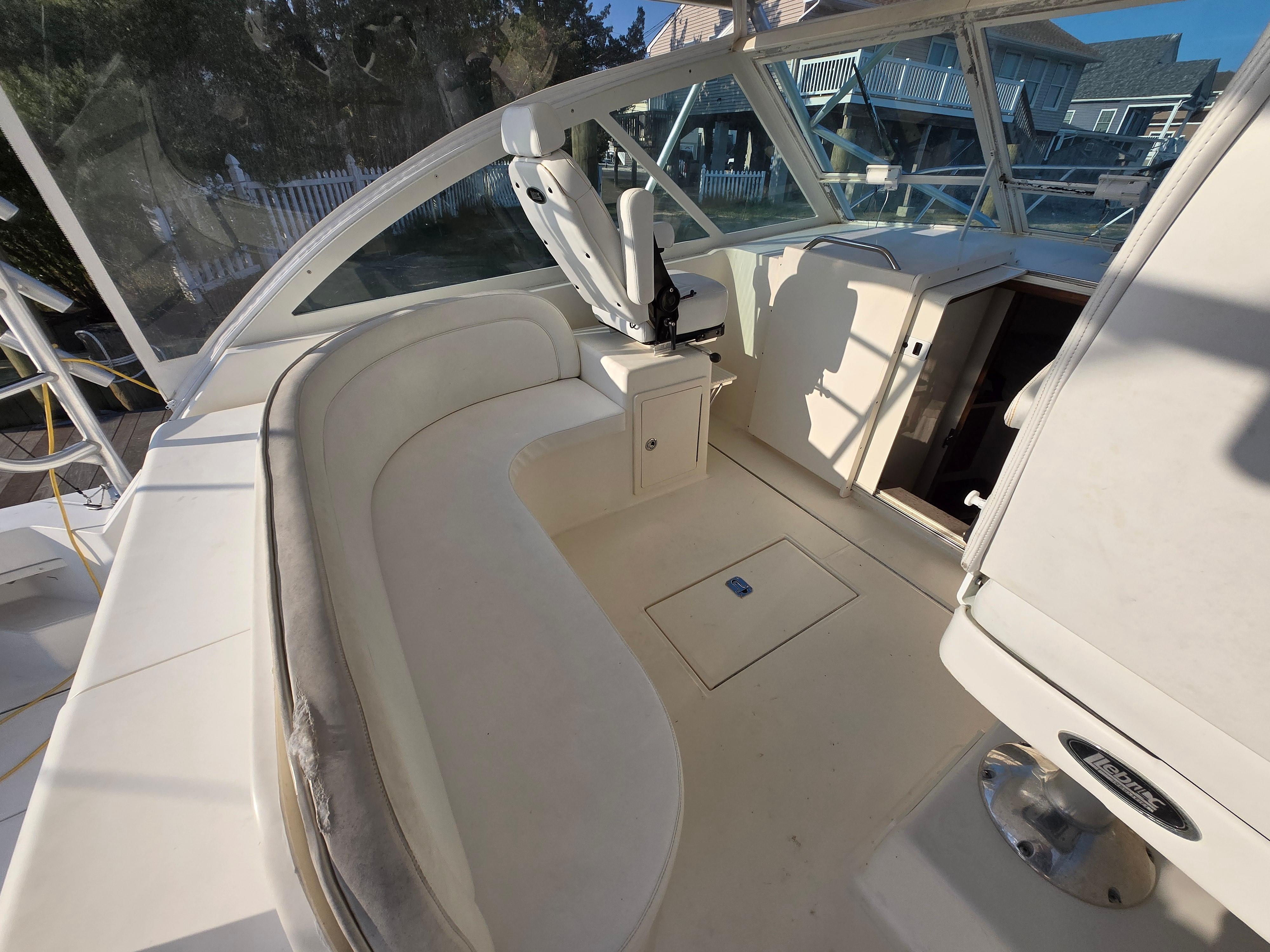 2007 Carolina Classic 35 Sport Fishing for sale - YachtWorld