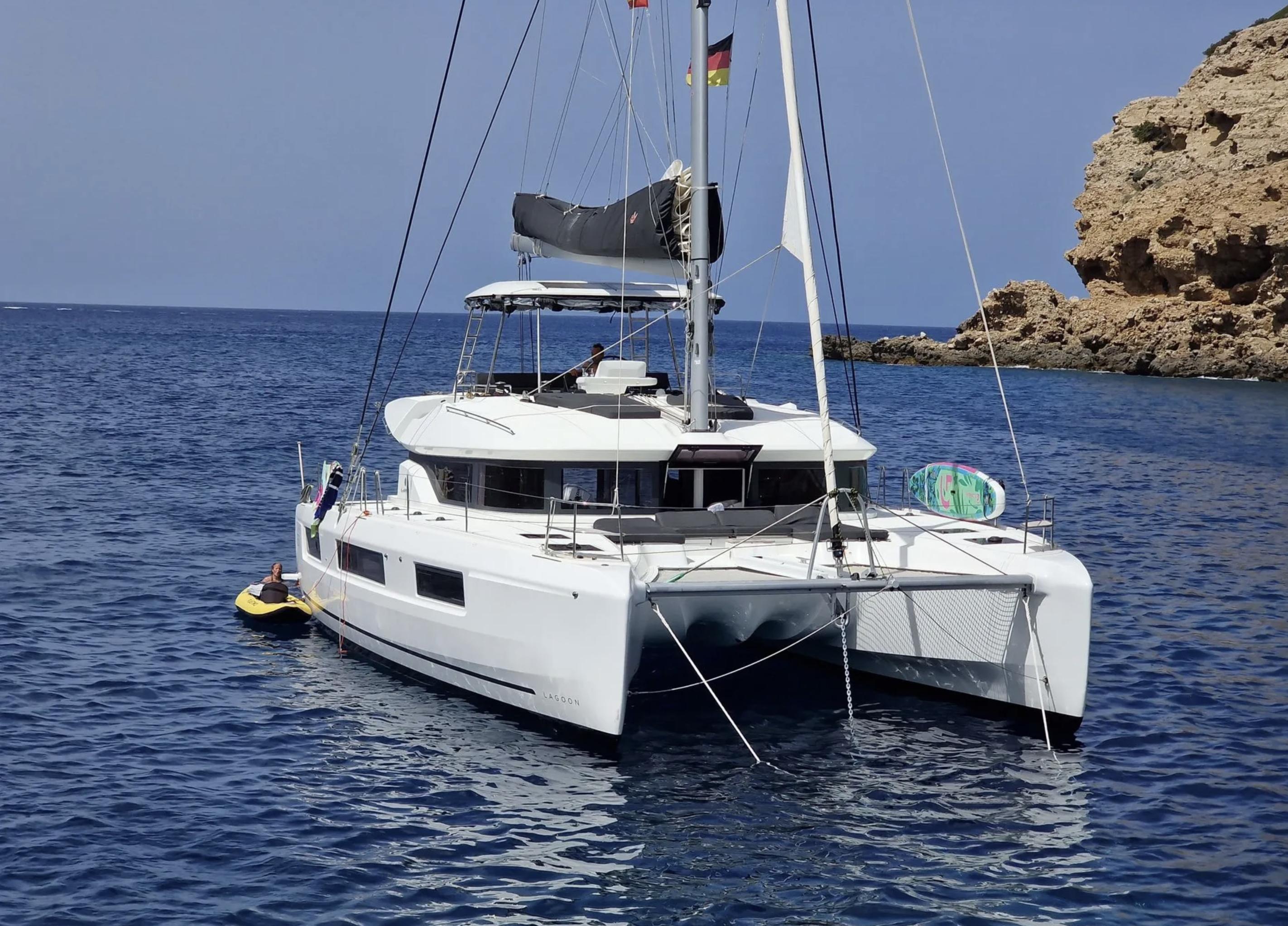 2025 Lagoon 51 Katamaran (Segel) Kaufen - YachtWorld