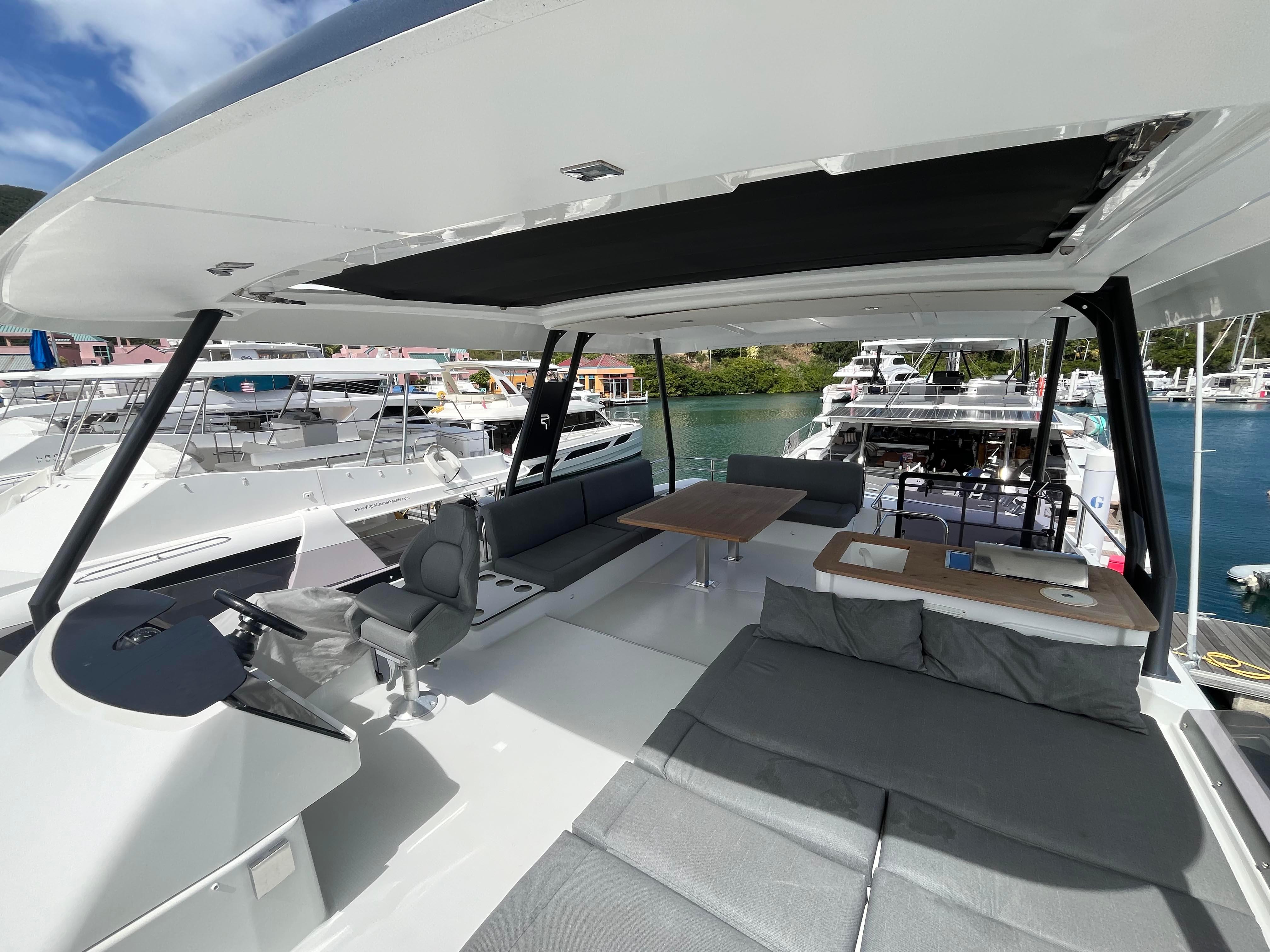 2021 Fountaine Pajot MY6 Power Catamaran for sale - YachtWorld