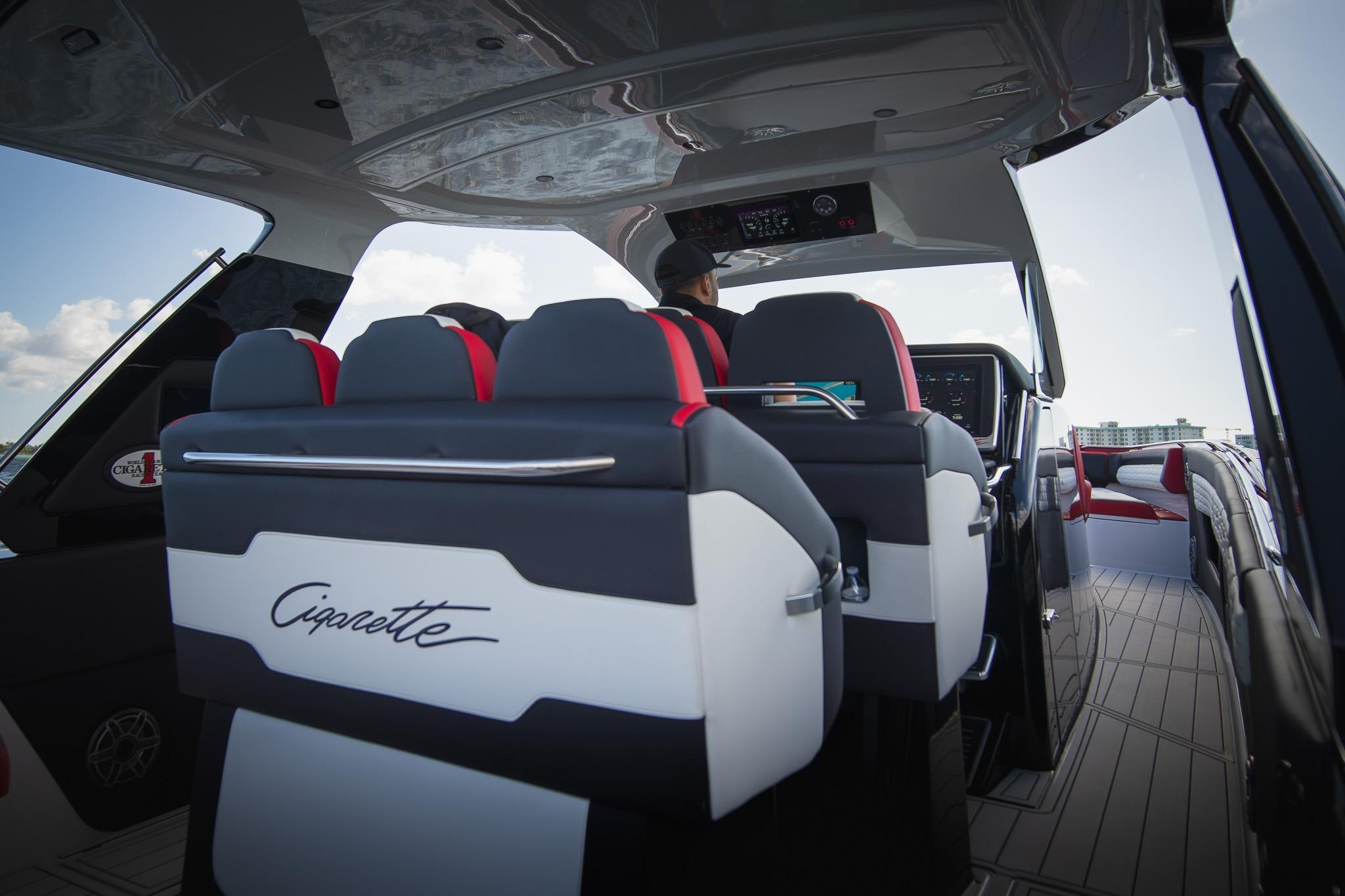 2025 Cigarette 41' Nighthawk Lanchas rápidas en venta - YachtWorld