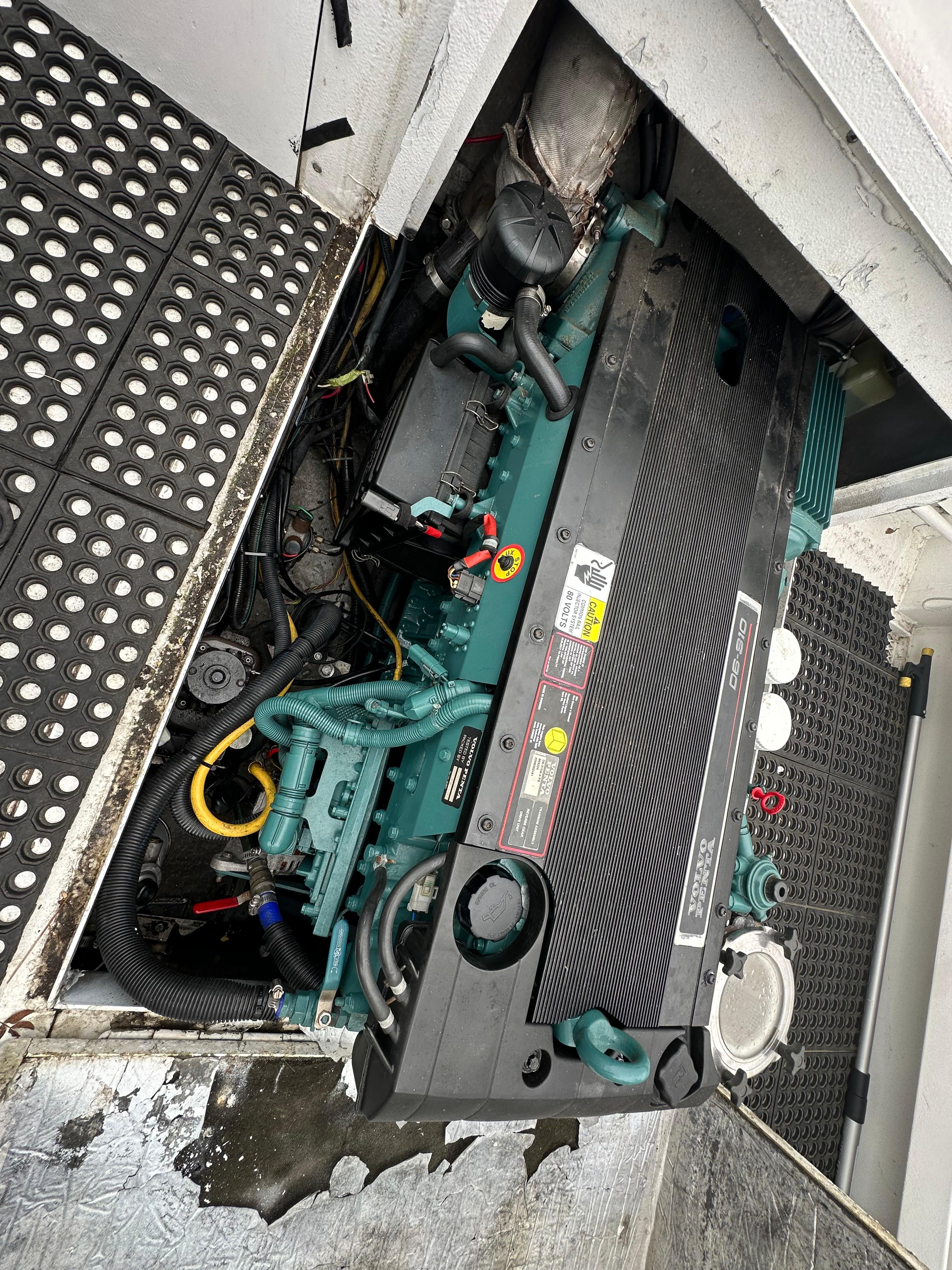 1995 Almar 26 Sounder Cuddy Cabin for sale - YachtWorld