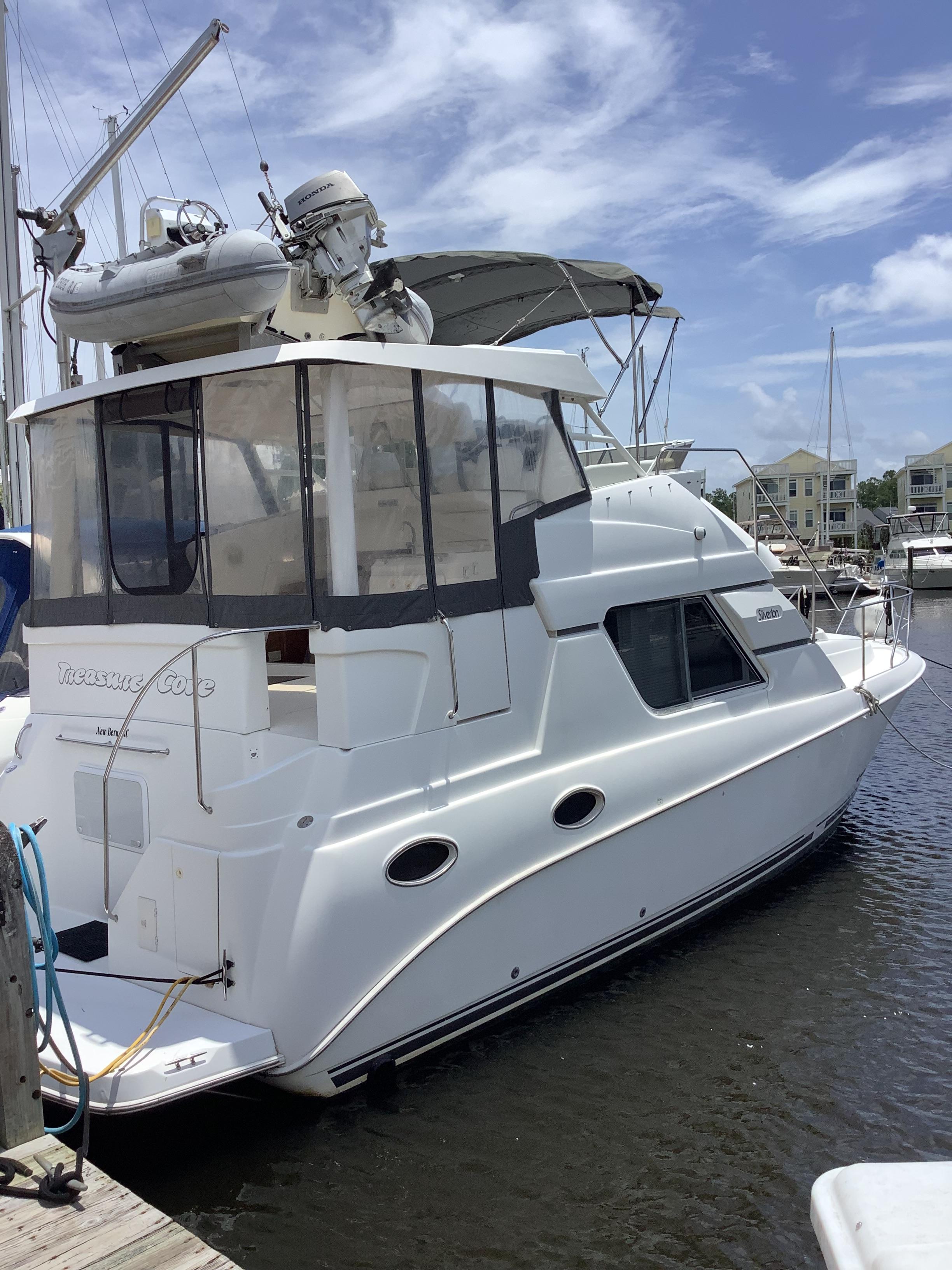 1998 Silverton 352 Silverton Motor Yachts for sale - YachtWorld