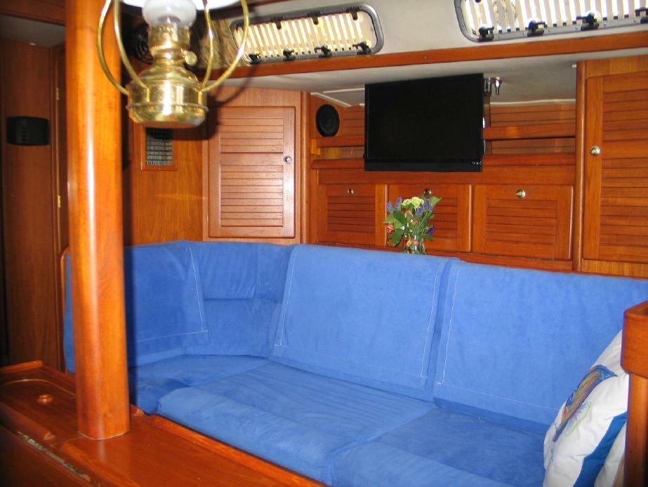 1997 Westerly Oceanlord Centre Cockpit for sale - YachtWorld