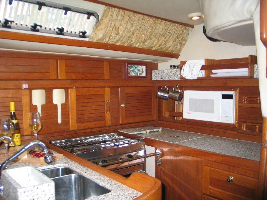 1997 Westerly Oceanlord Centre Cockpit for sale - YachtWorld