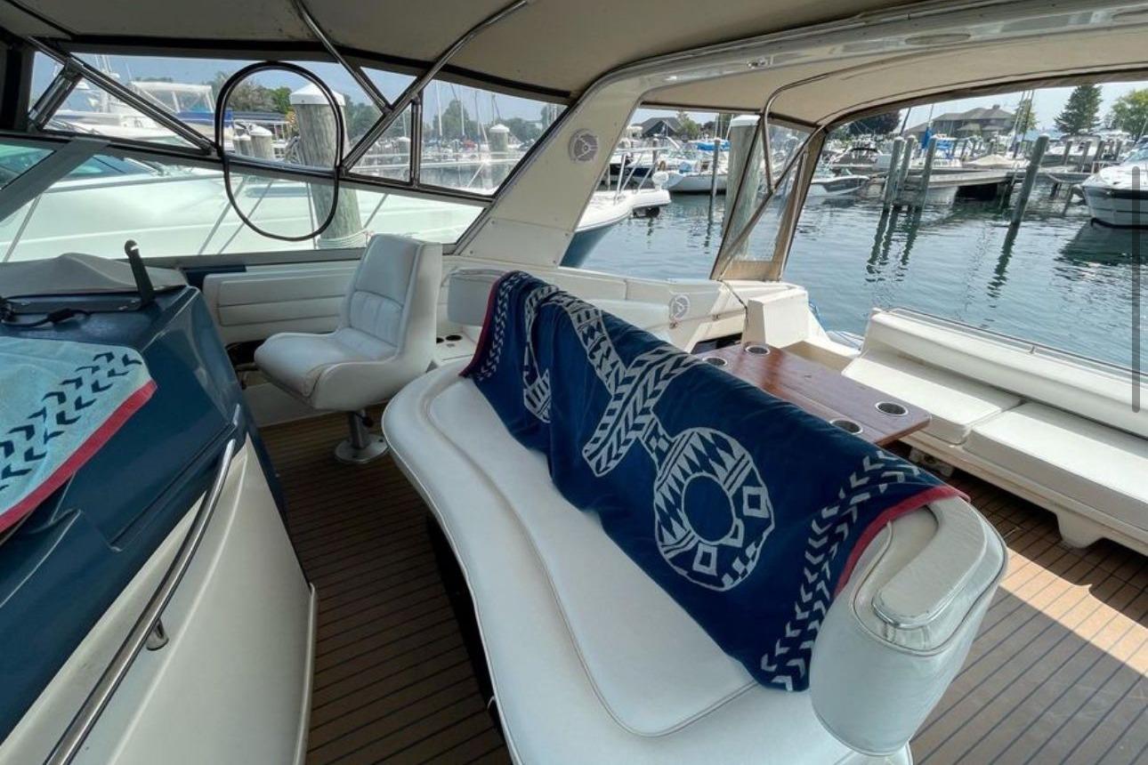 Sea Ray 420 Sundancer | 1990 | 14m - 83 - Var | Boatshop24