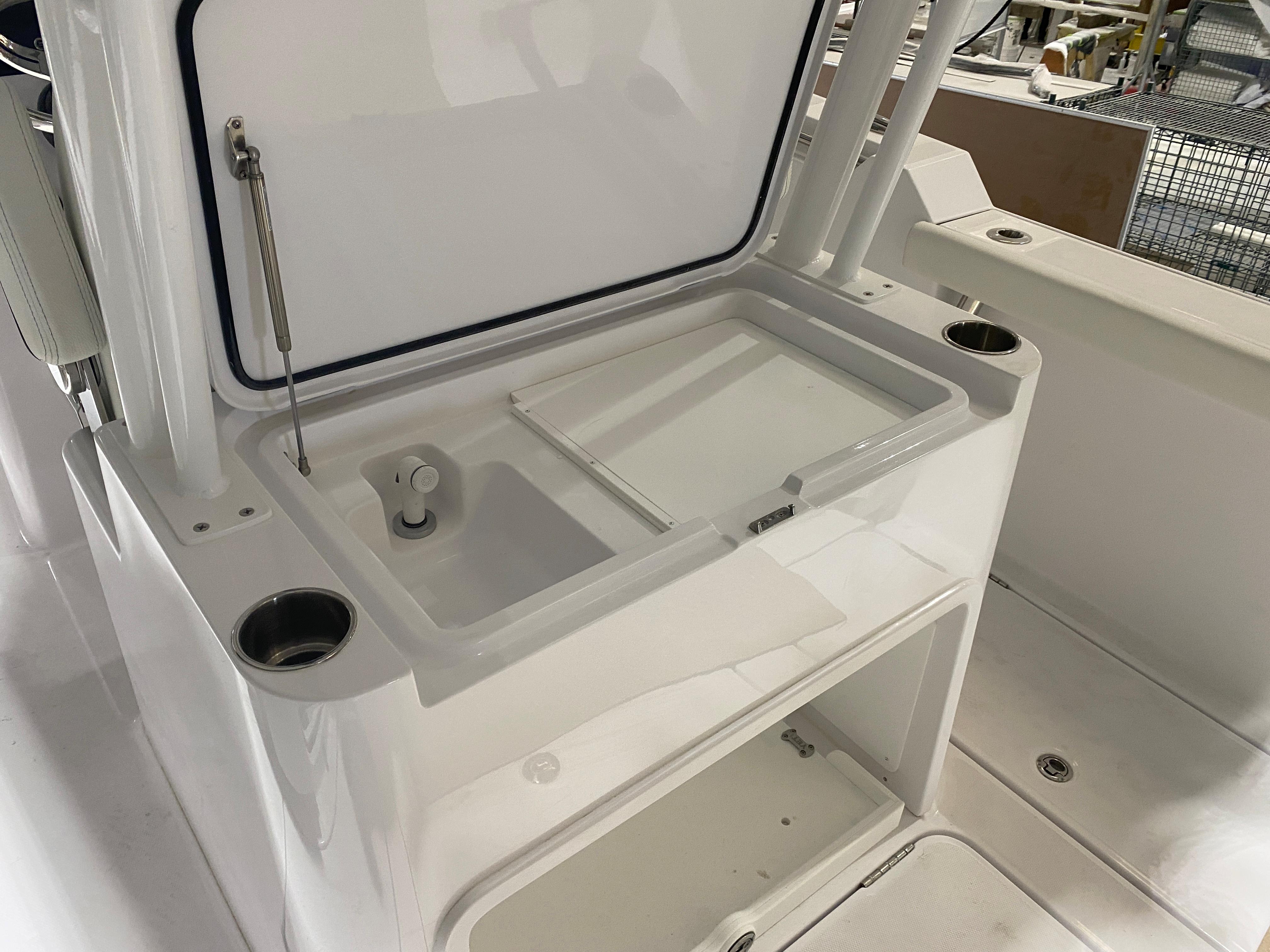 2023 Bertram 28 CC Center Console for sale - YachtWorld