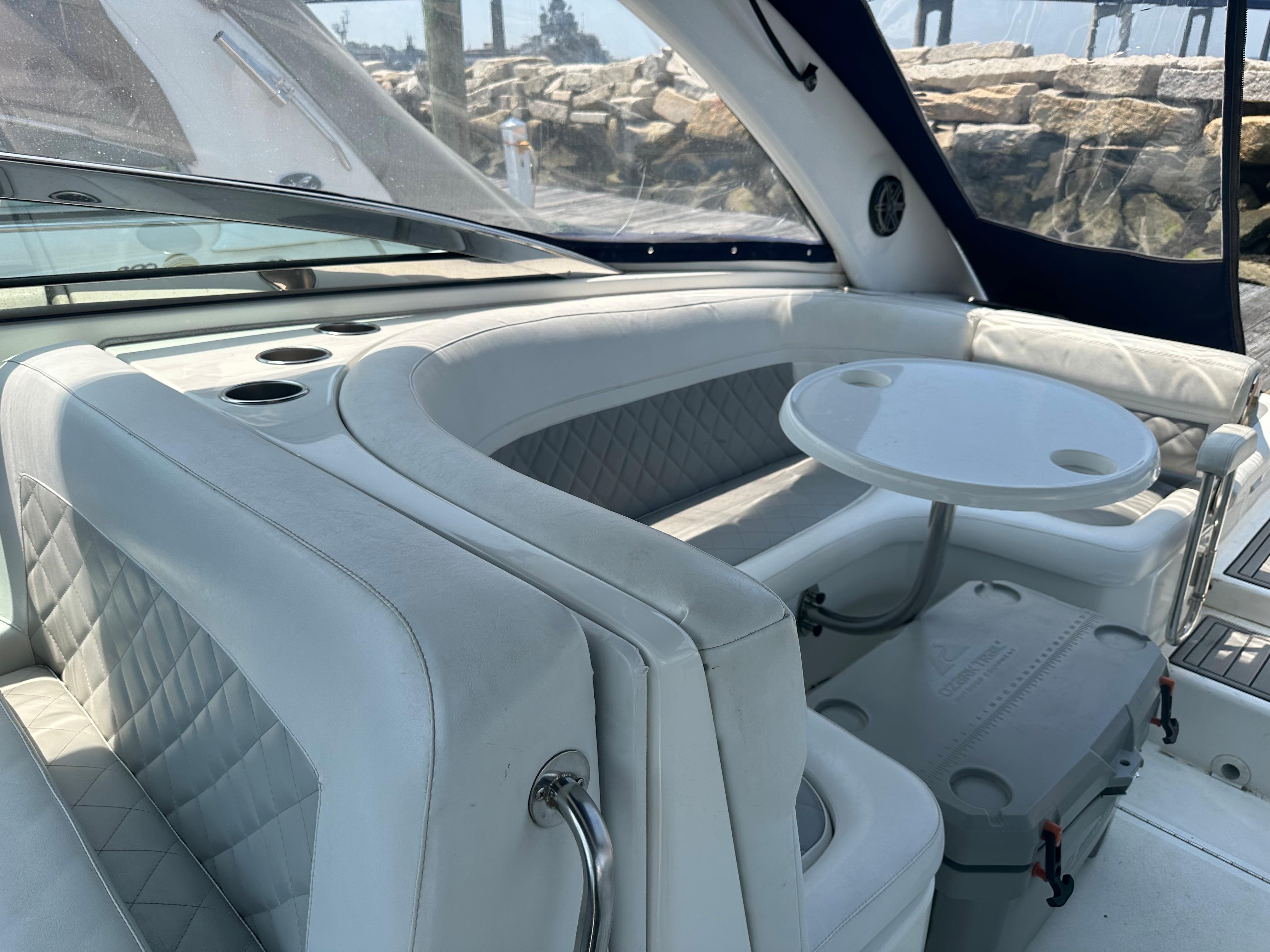 2005 Cobalt 360 Cruiser Express Cruiser for sale - YachtWorld