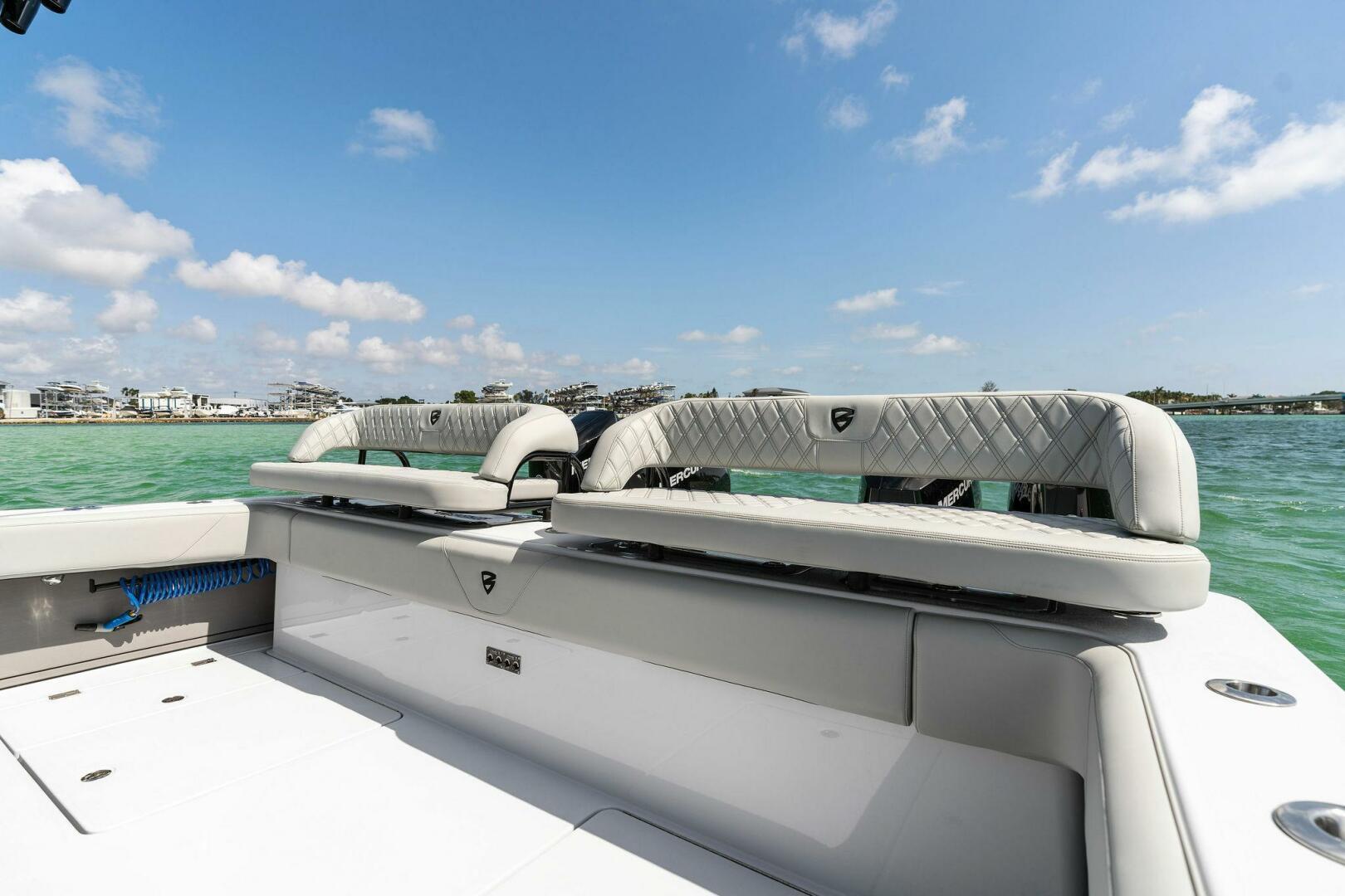 2023 Barker Boatworks 40 High Performance Cat Sportfischerboot Kaufen ...