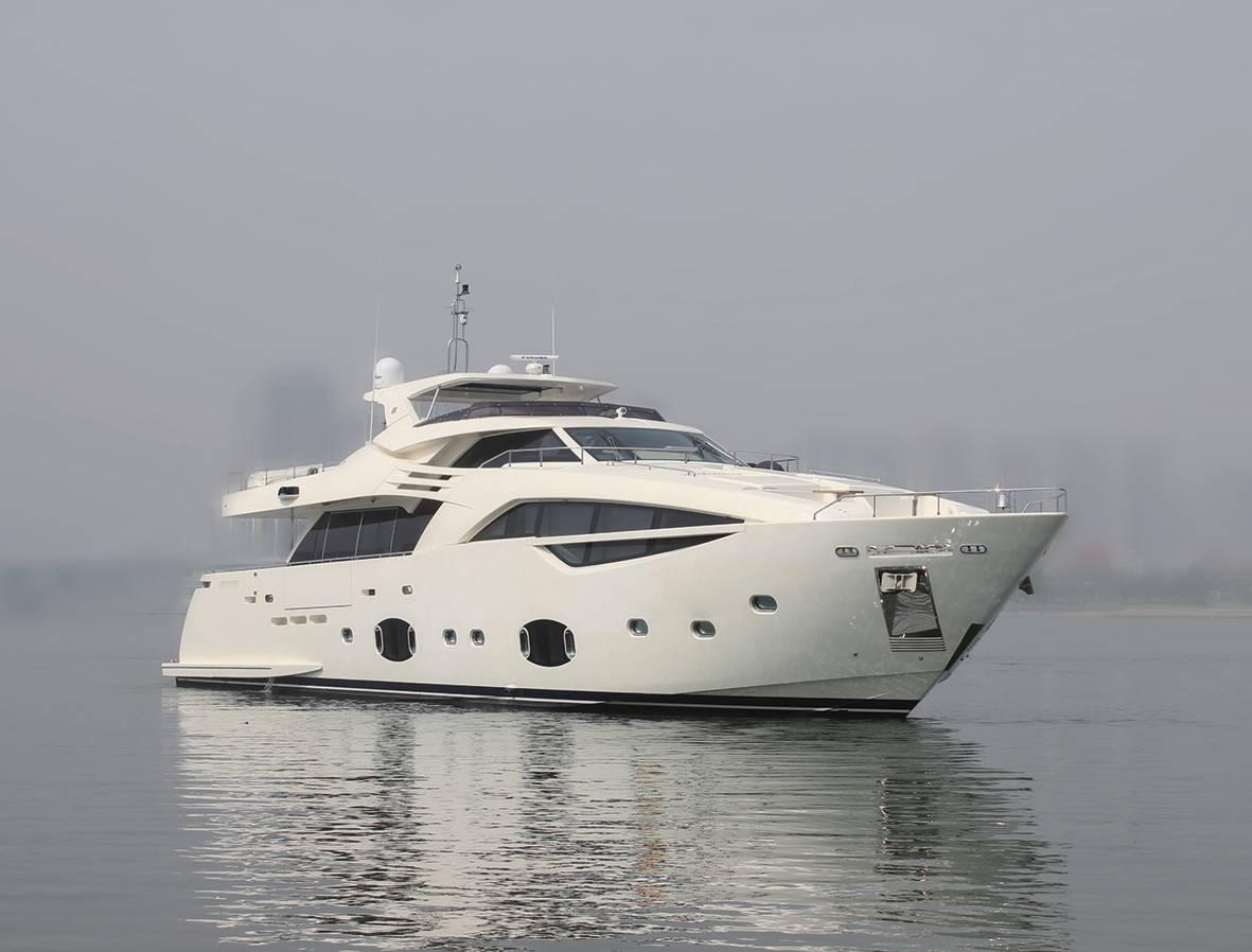 Used Custom Line 100 - iNautia