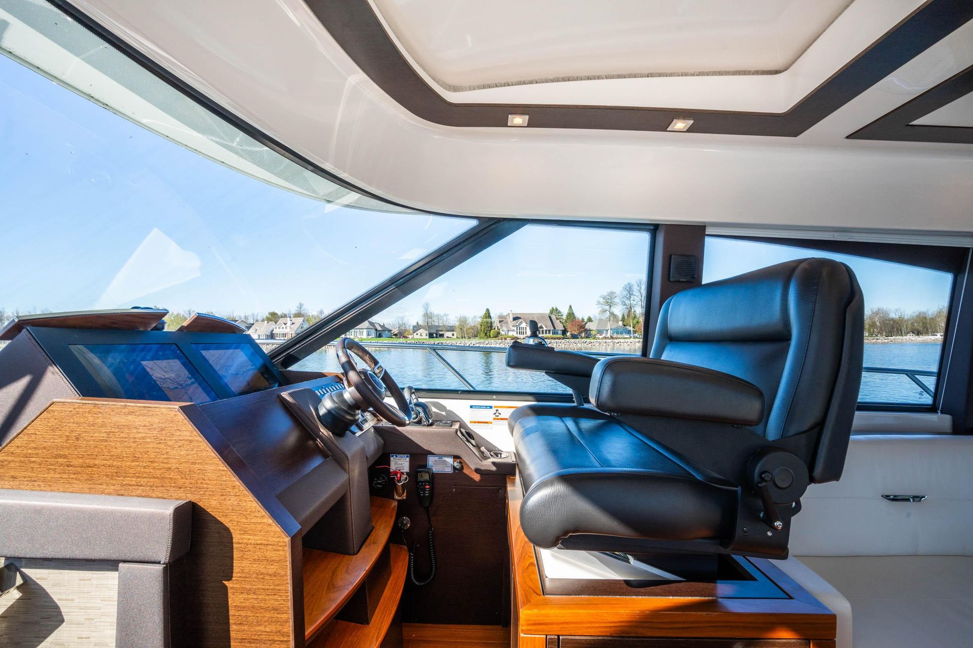 2017 Tiara Yachts C53 Coupe - Weber Yachts