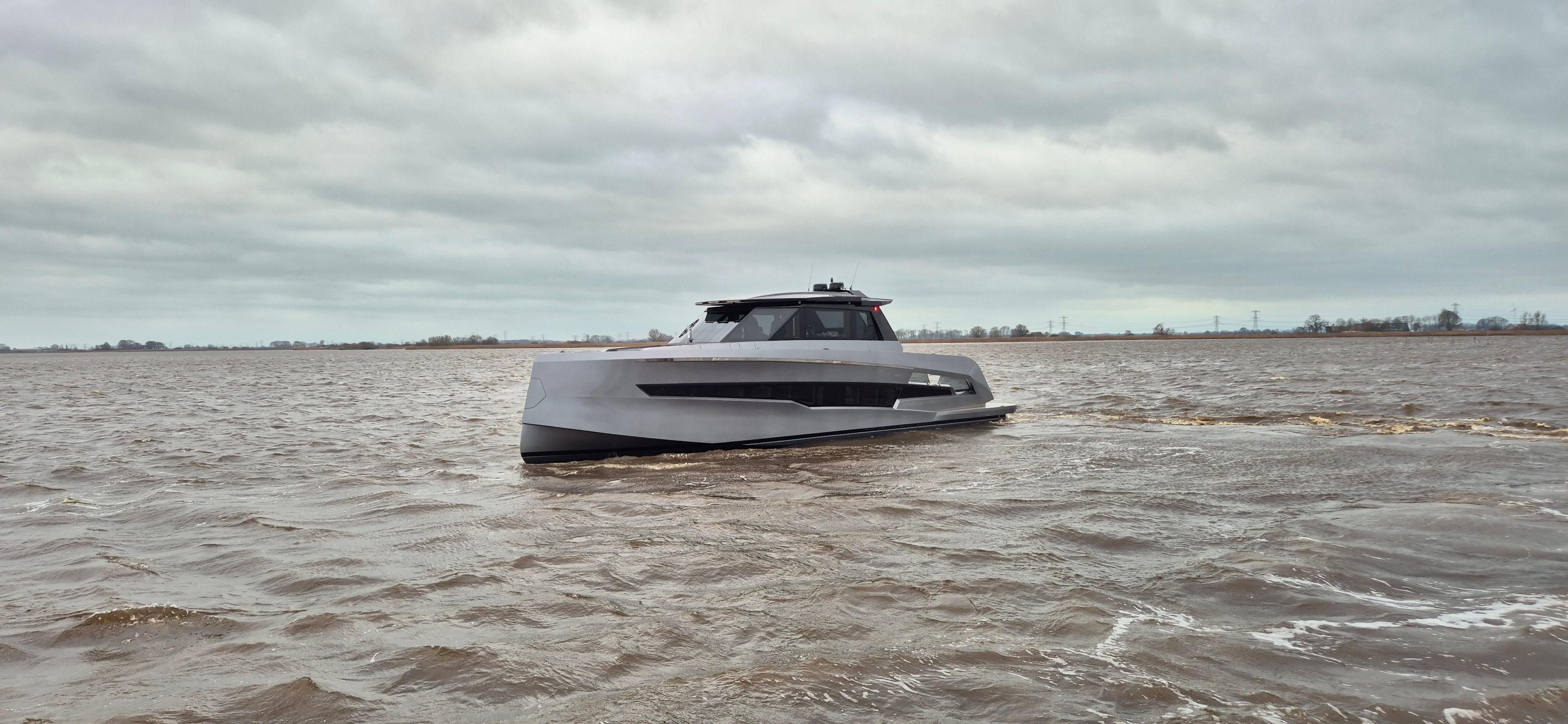 New Steeler B62 Beachclub - iNautia