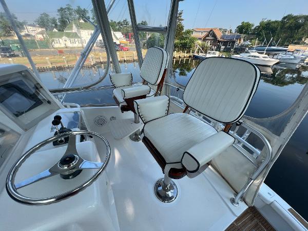2001 Bertram 39 CONVERTIBLE Sport Fishing for sale - YachtWorld