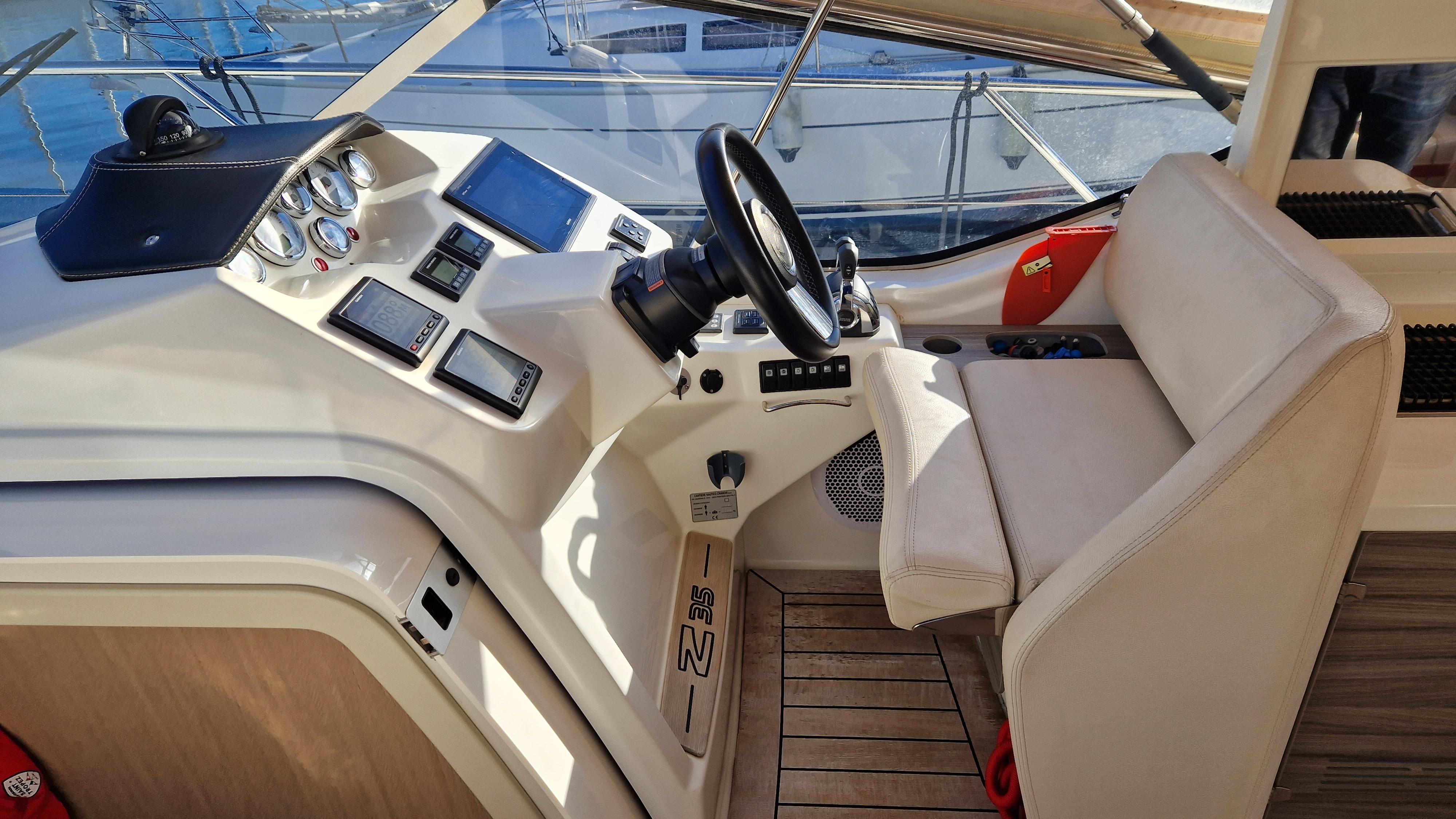 2017 Cranchi Z35 Motorcruiser Kaufen - YachtWorld