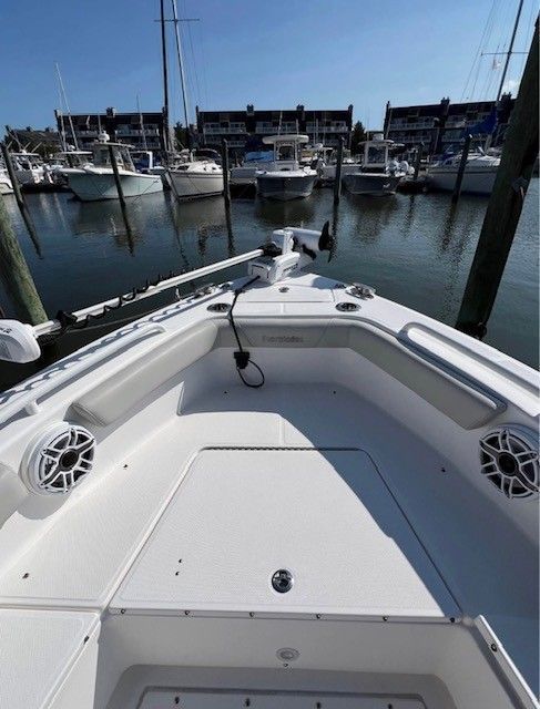 2022 Everglades 243 Center Console Walkaround Konsol till salu- YachtWorld