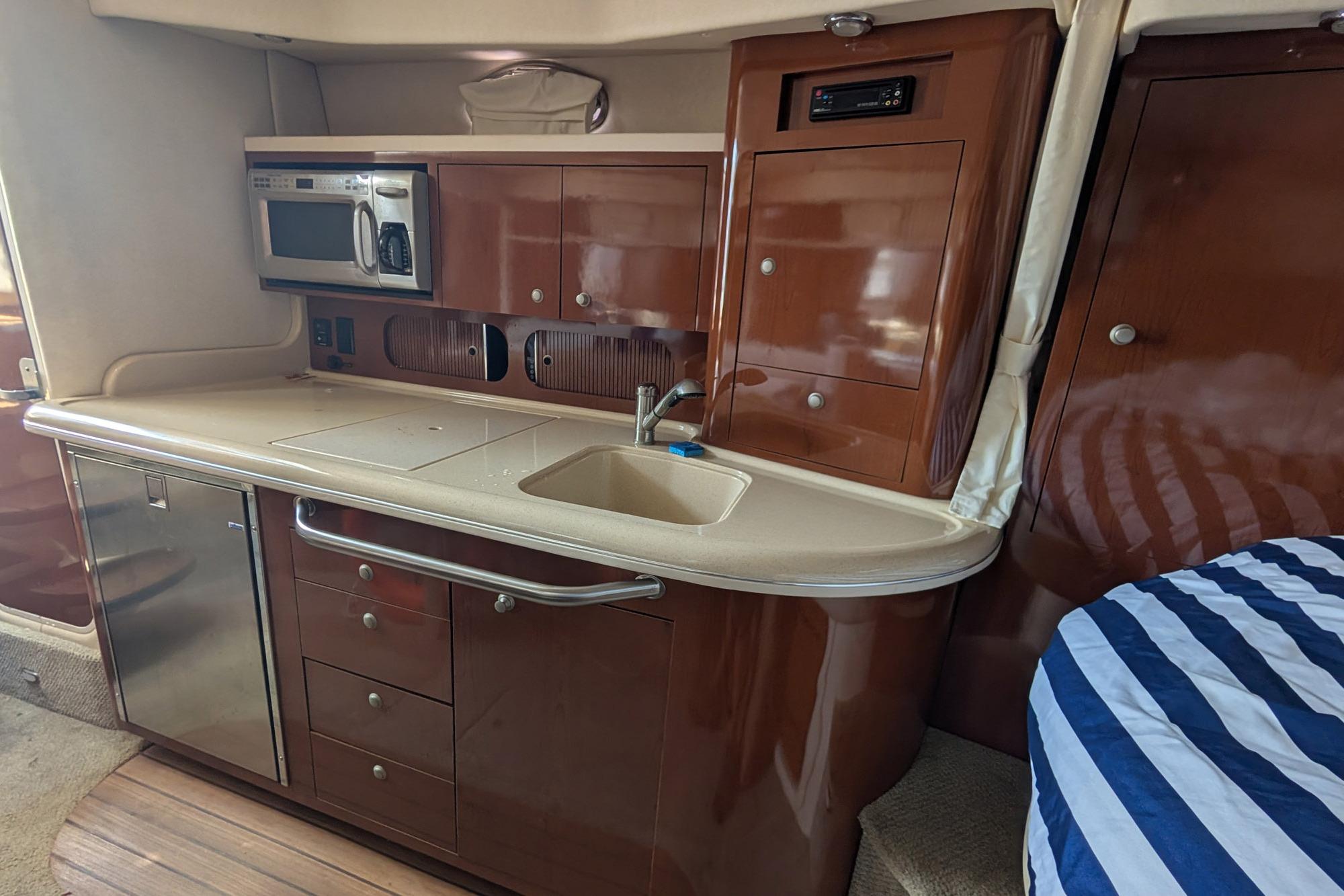 Used Sea Ray 340 Sundancer in Florida - iNautia