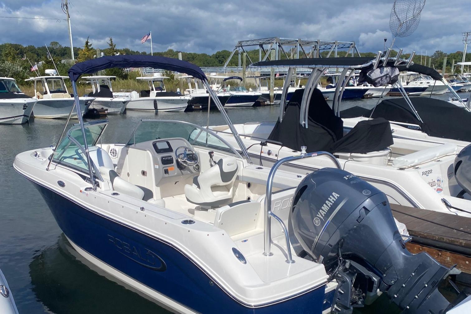 Robalo boats for sale | YachtWorld