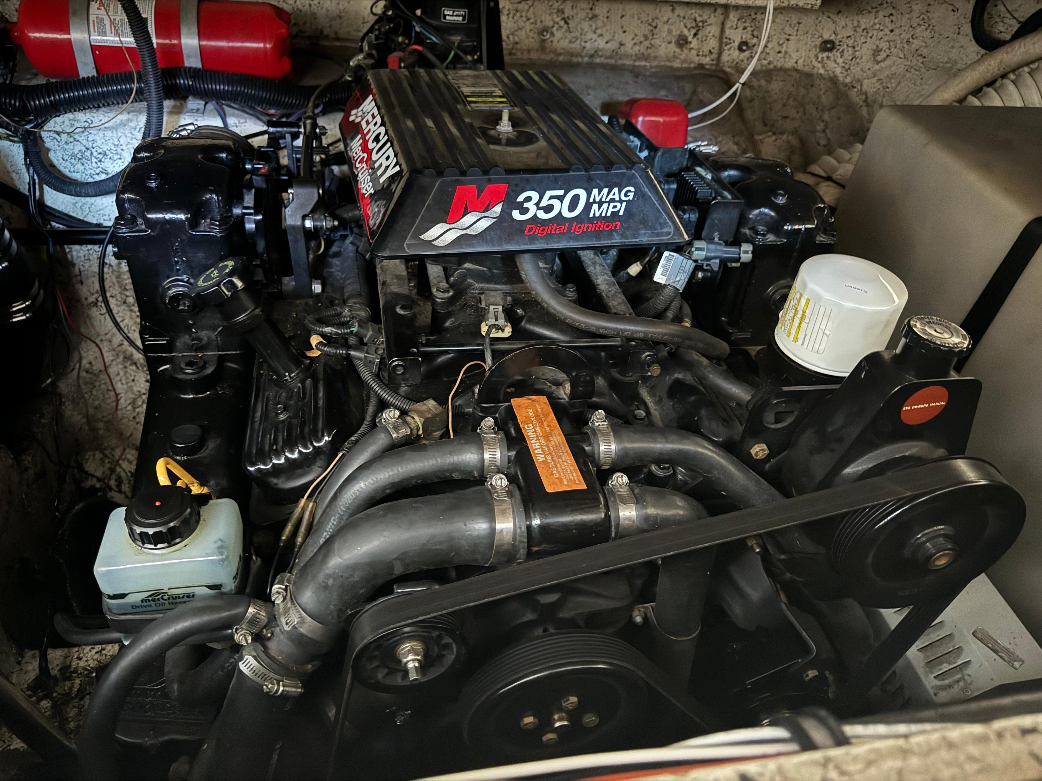 2000 Rinker 330 Fiesta Vee Express Cruiser for sale - YachtWorld