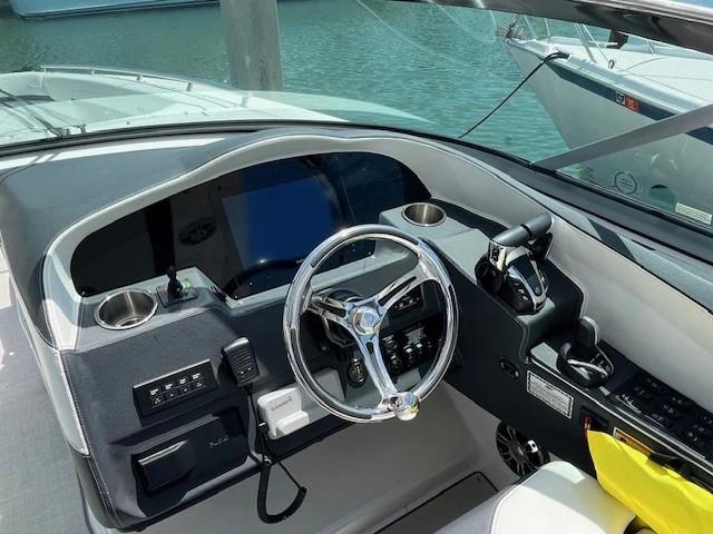 2023 Regal 33 OBX Dual Console for sale - YachtWorld