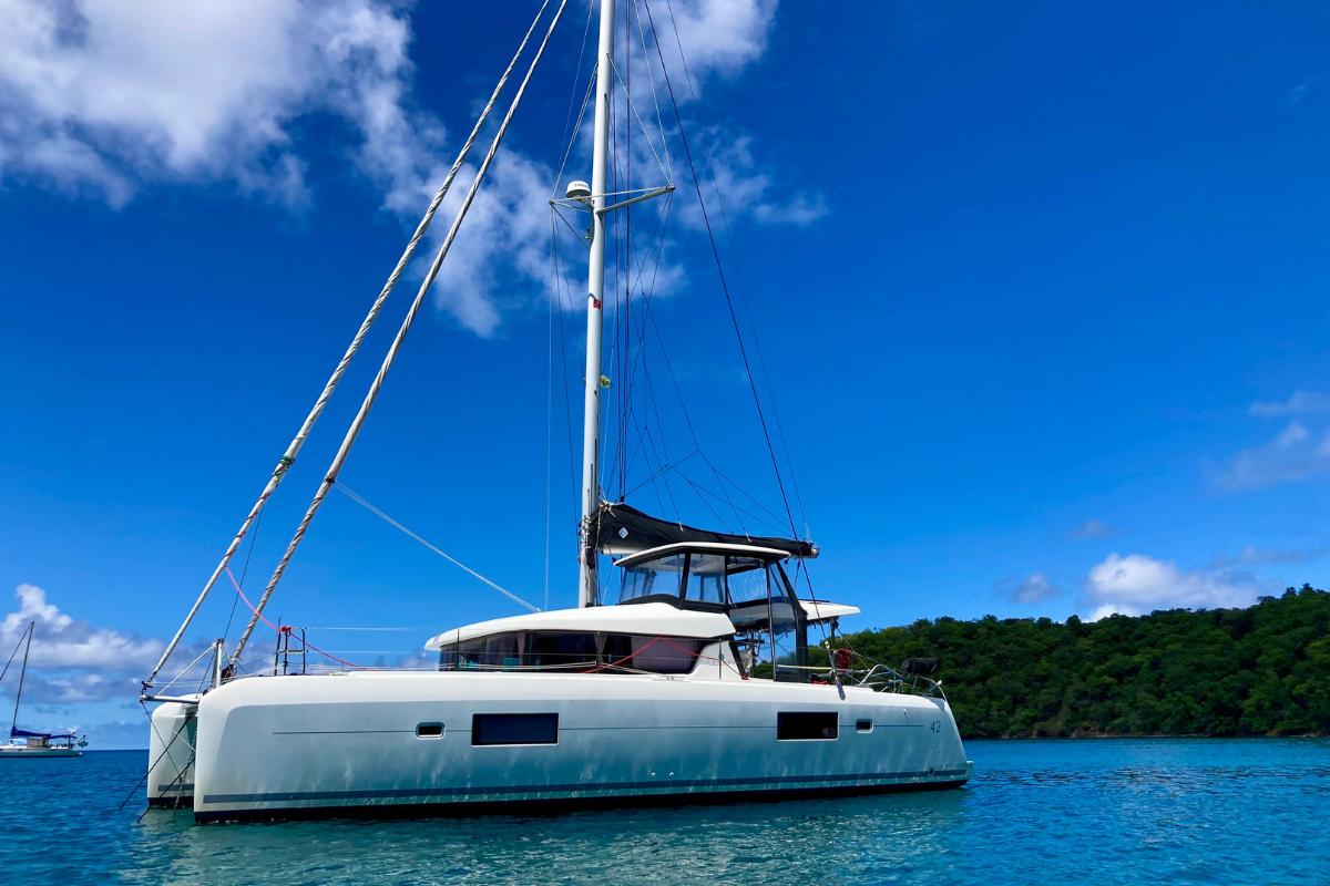 Lagoon 42 | 2017 | 13m | Boatshop24