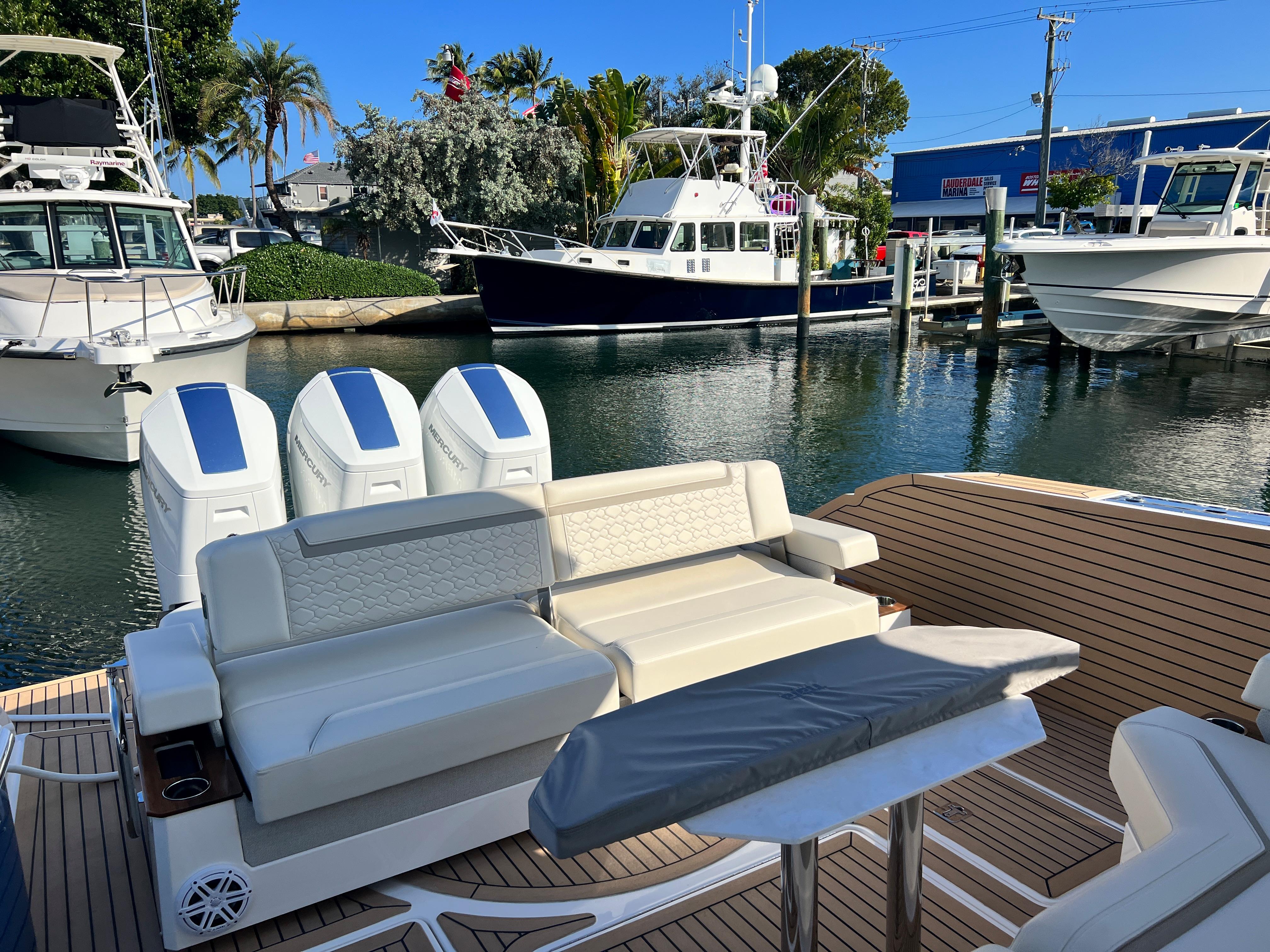 2023 Tiara Yachts 48 LS Cruiser for sale - YachtWorld