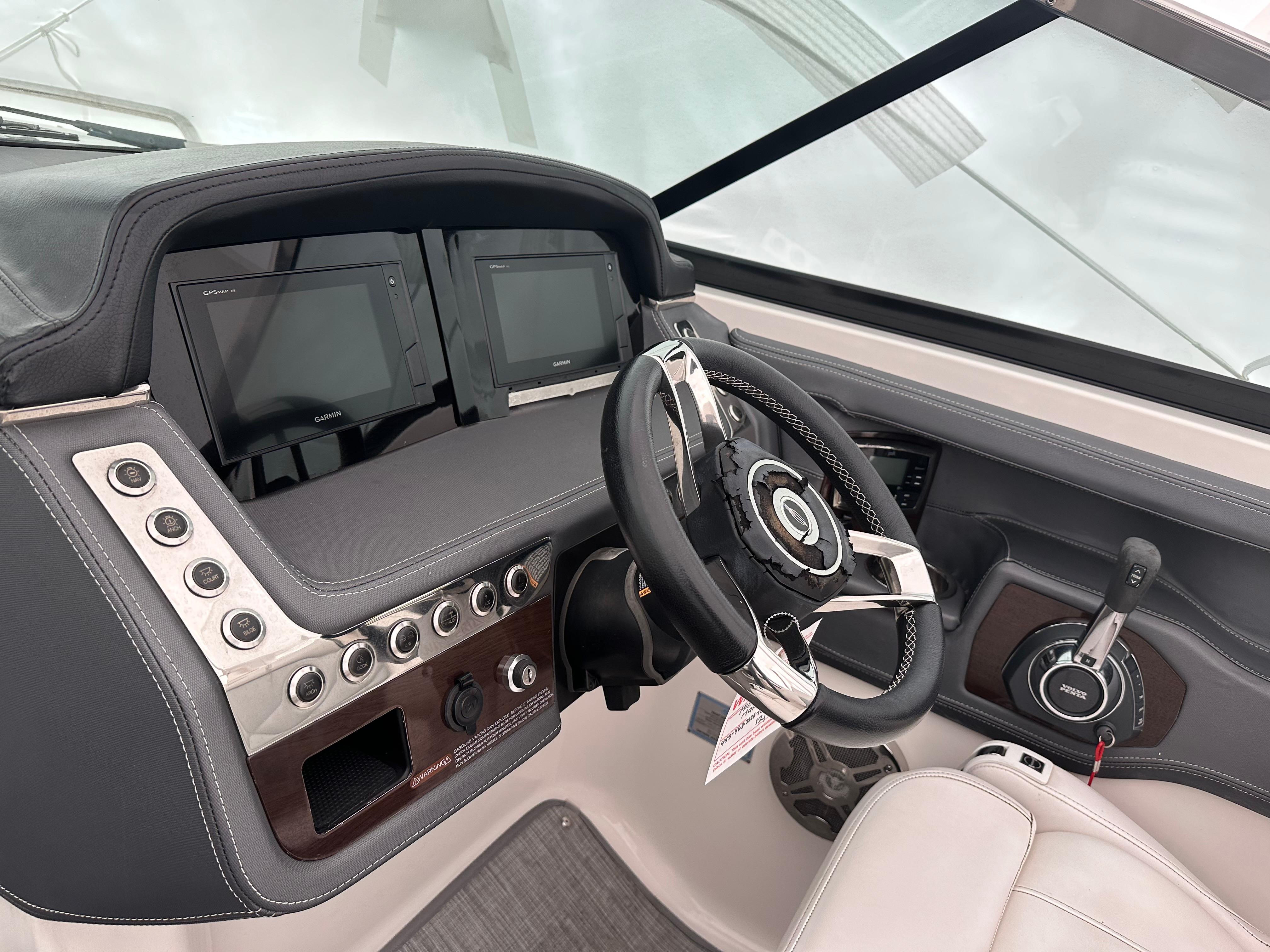 2019 Chaparral 297 SSX Bowrider for sale - YachtWorld