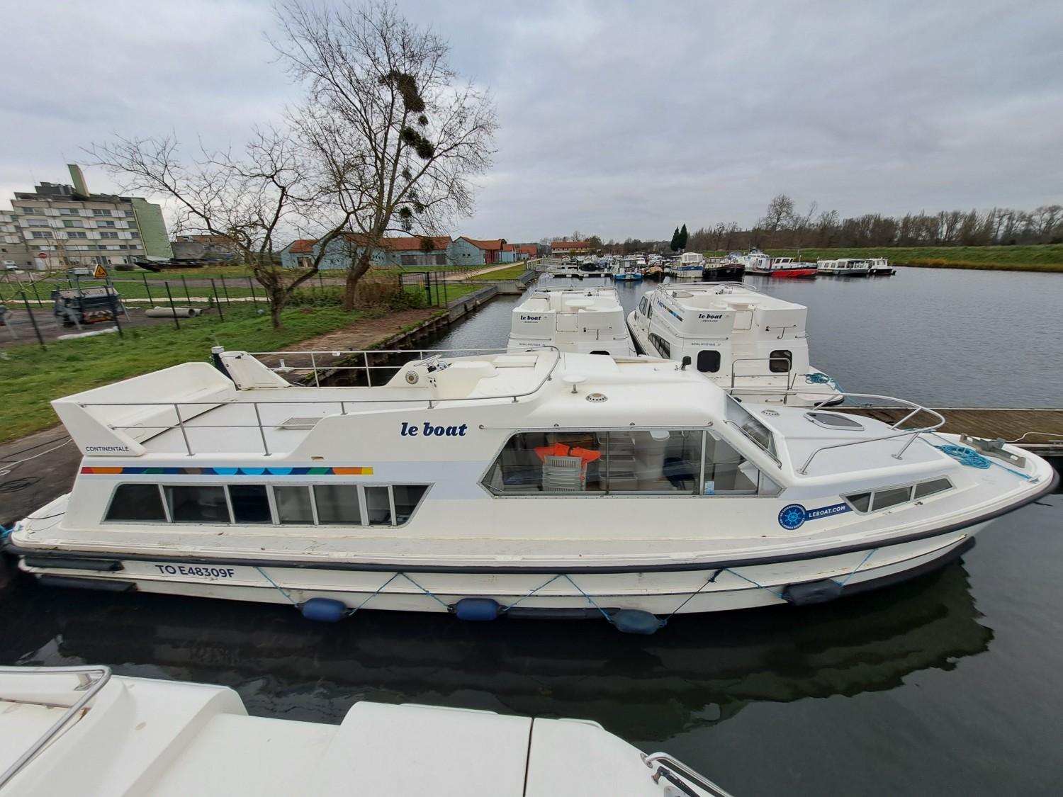 Le Boat Continentale | 13m | 1988 - 21 - Côte-d'Or | Boats and Outboards