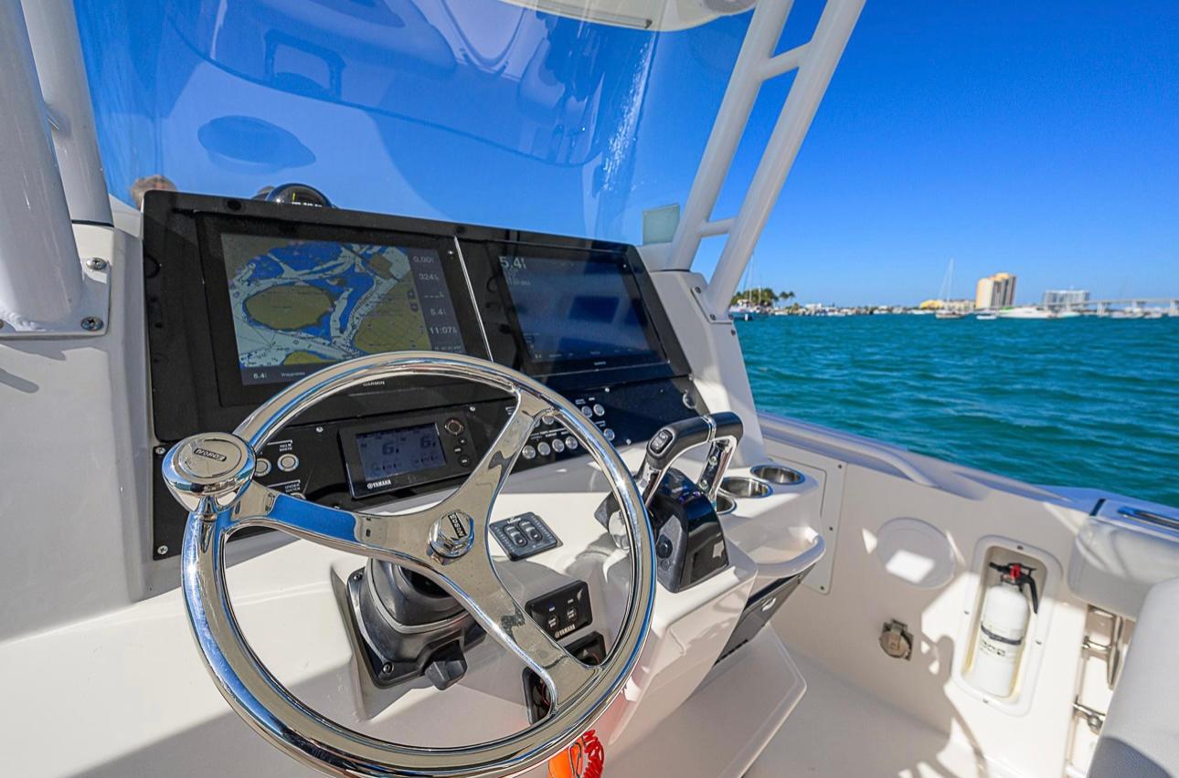 2015 Edgewater 320CC Center Console for sale - YachtWorld