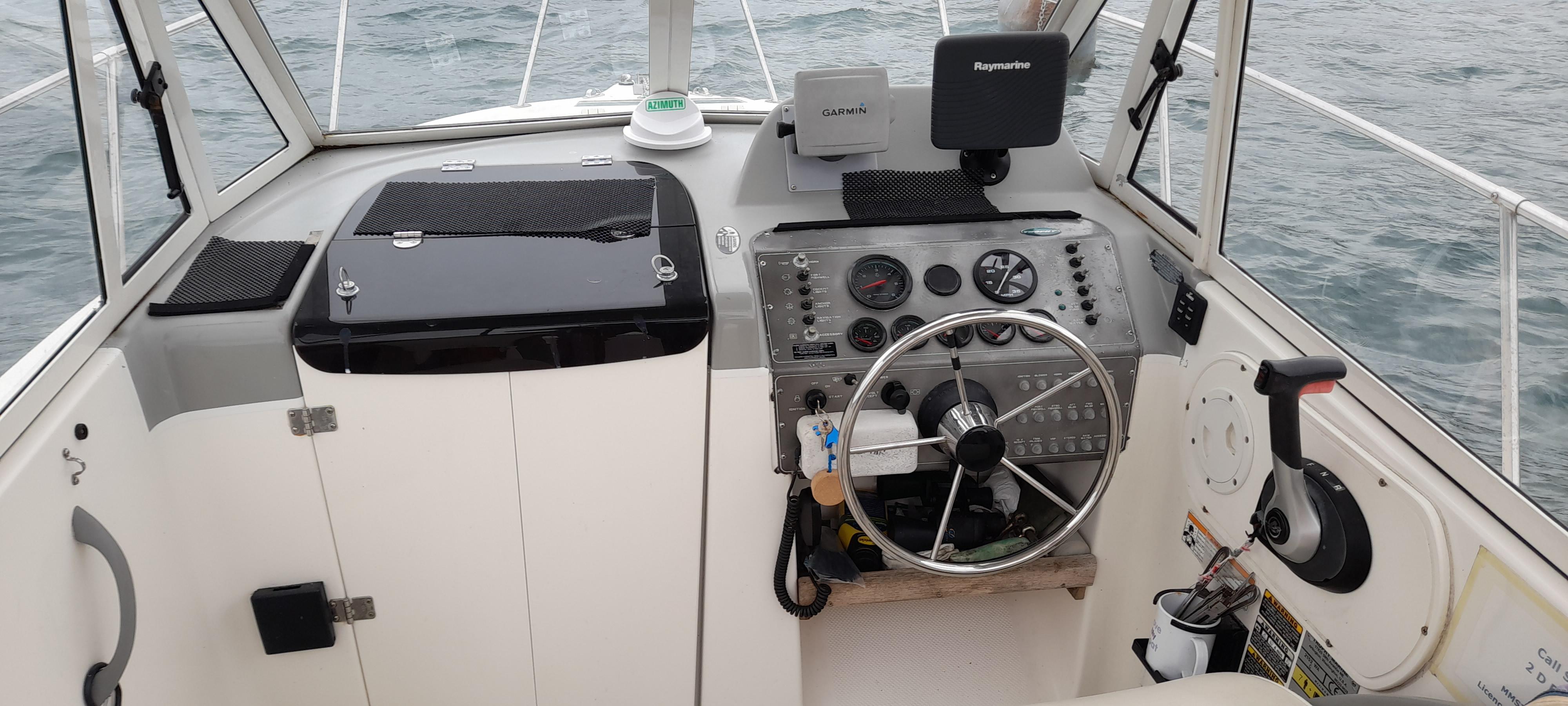 Trophy 2152 Walkaround | 7m | 2008 - Highland | Boats and Outboards