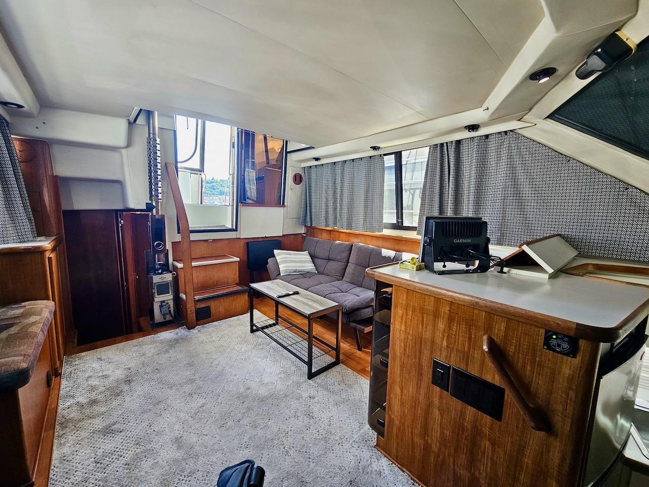 1993 Carver 390CPMY Aft Cabin for sale - YachtWorld