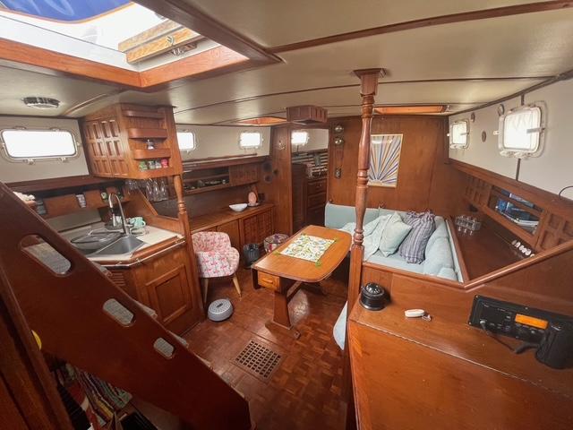 1981 Endeavour 43 Center Cockpit Ketch Centre Cockpit for sale - YachtWorld