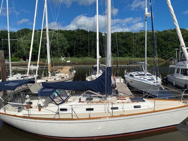 1982 Tartan 37 Kryssare/Kappseglingsbåt till salu- YachtWorld